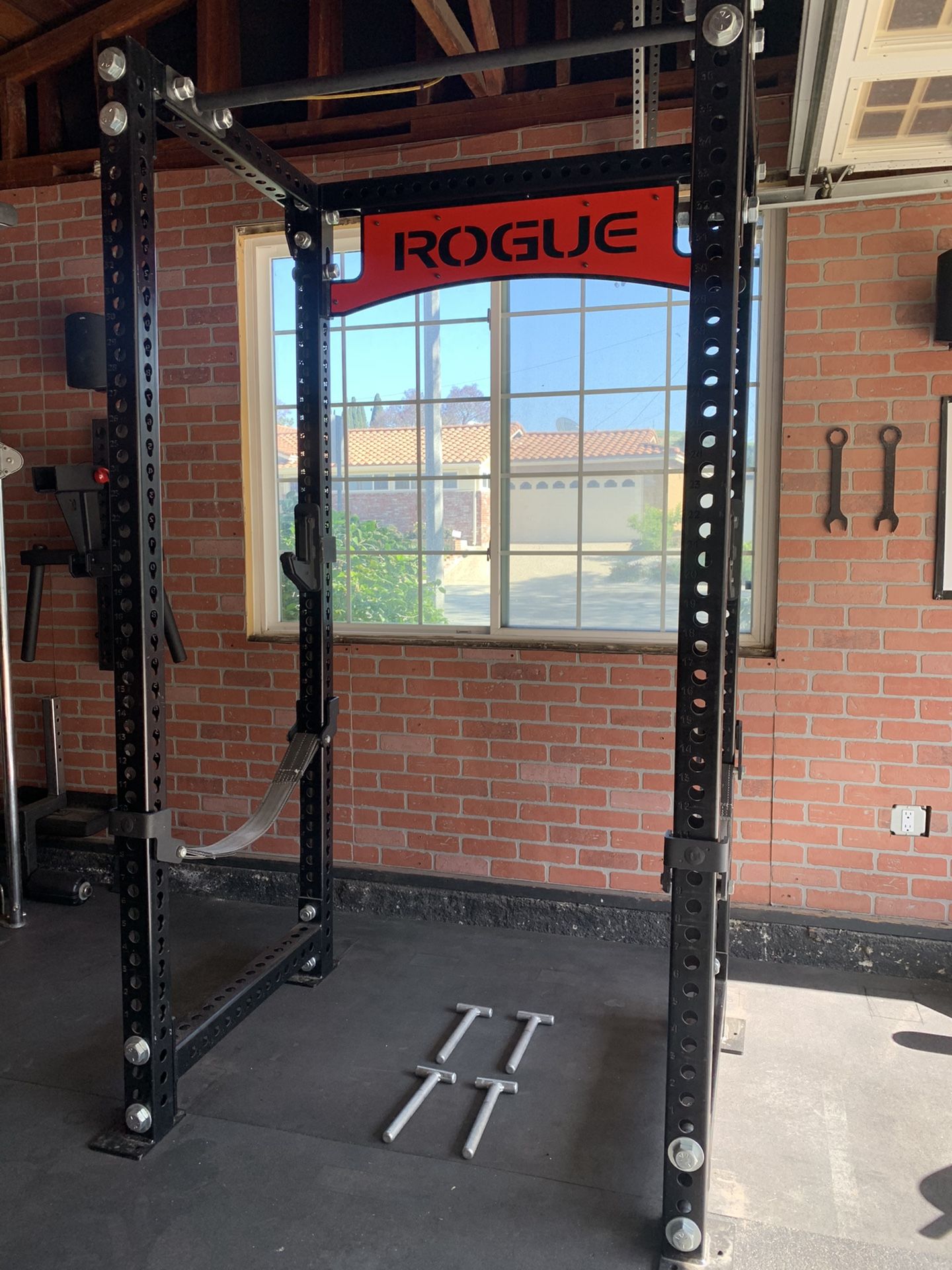 ROGUE RM4 MONSTER RACK for Sale in Monterey Park, CA - OfferUp