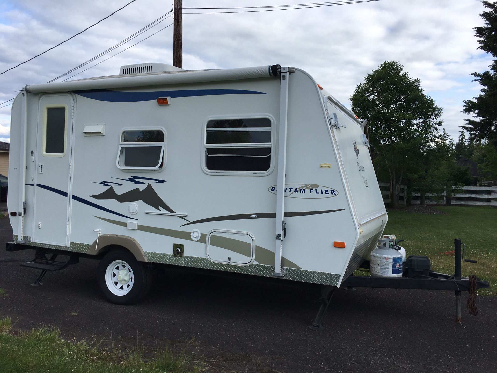 2007 BANTAM FLIER F17 HYBRID TRAILER for Sale in Kent, WA - OfferUp