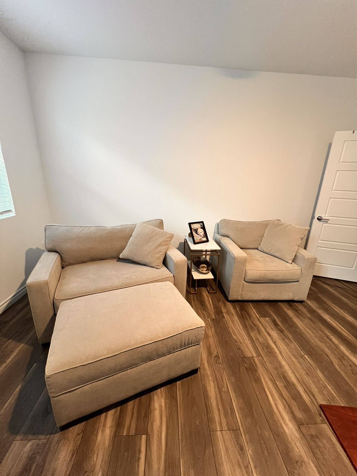 Pull Out Bed Loveseat W/ Matching Chair And Rolling Ottoman W/ Storage ...