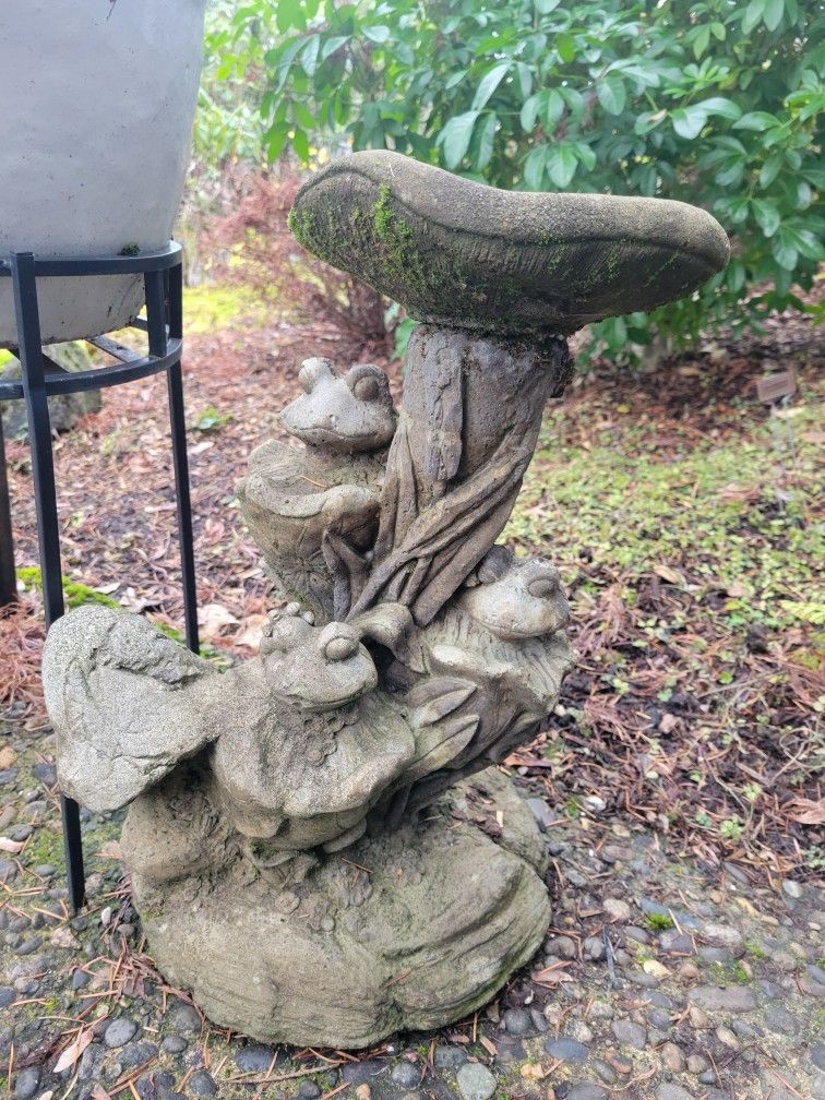 Concrete Bird Bath for Sale in Beaverton, OR - OfferUp