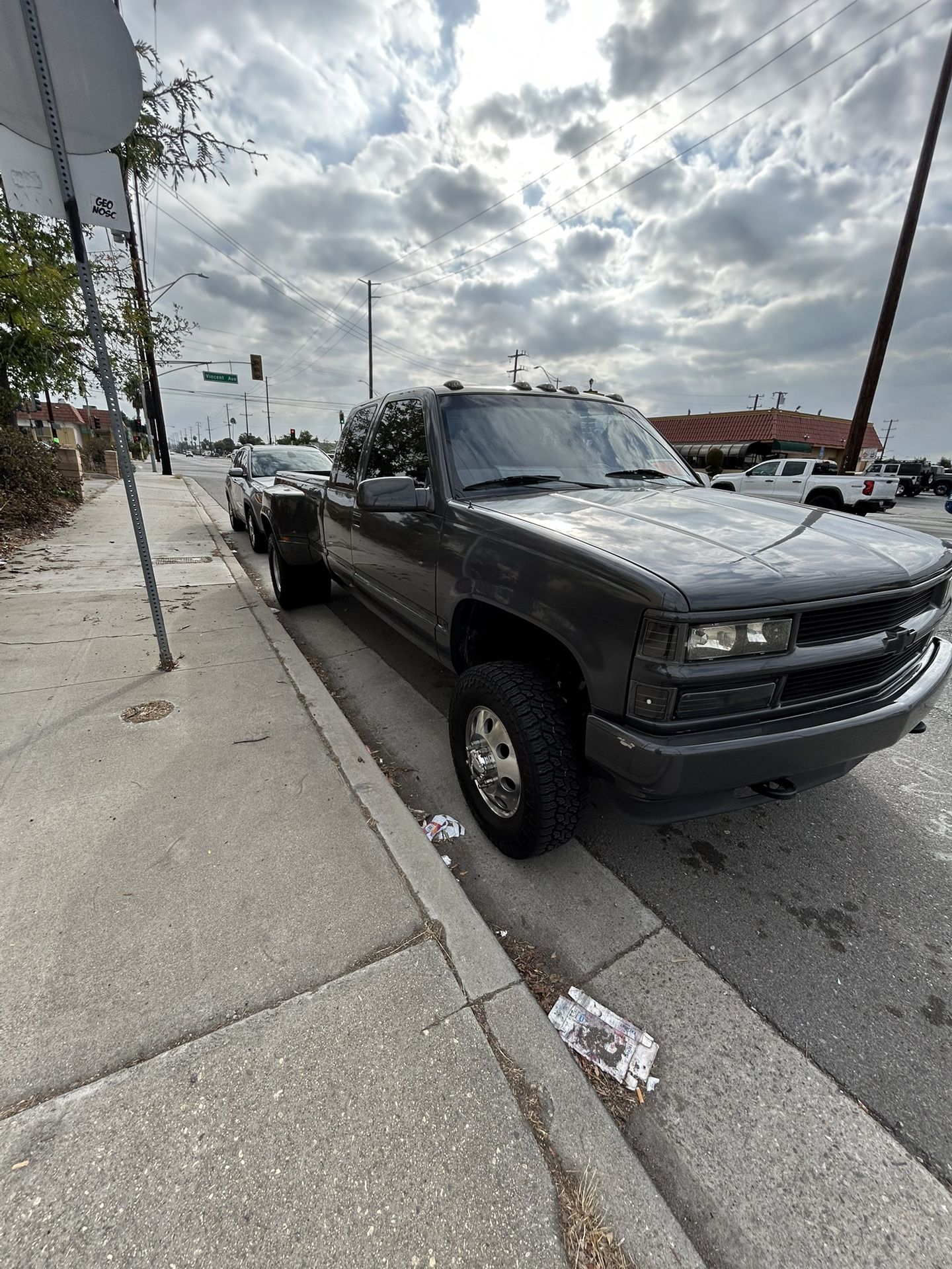 1990 Chevrolet C/K 3500 for Sale in Duarte, California - OfferUp