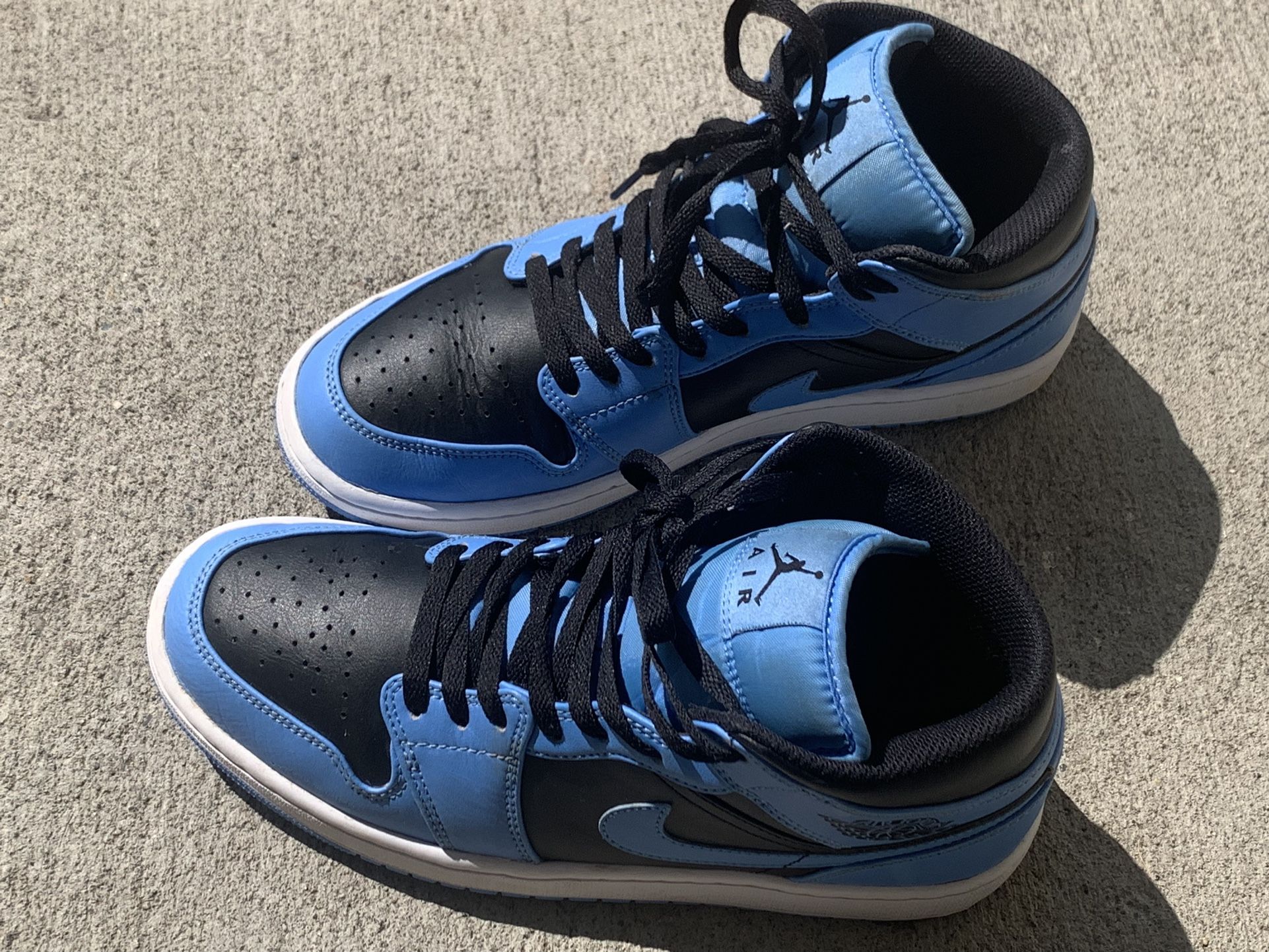 LIKE NEW!! Nike Jordan 1s Retro University Blue Size 9 Men’s for Sale ...