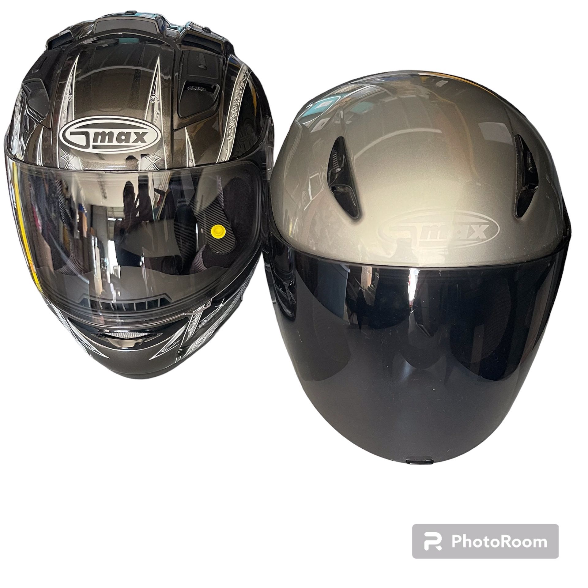 NWTO GMAX O2 MOTORCYCLE HELMETS 68S / 17S SIZE LARGE for Sale in ...