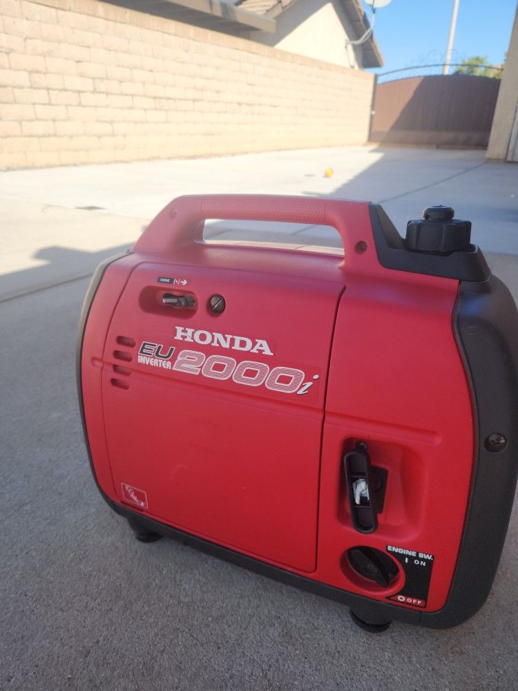 Honda 2000i Generator for Sale in Riverside, CA - OfferUp