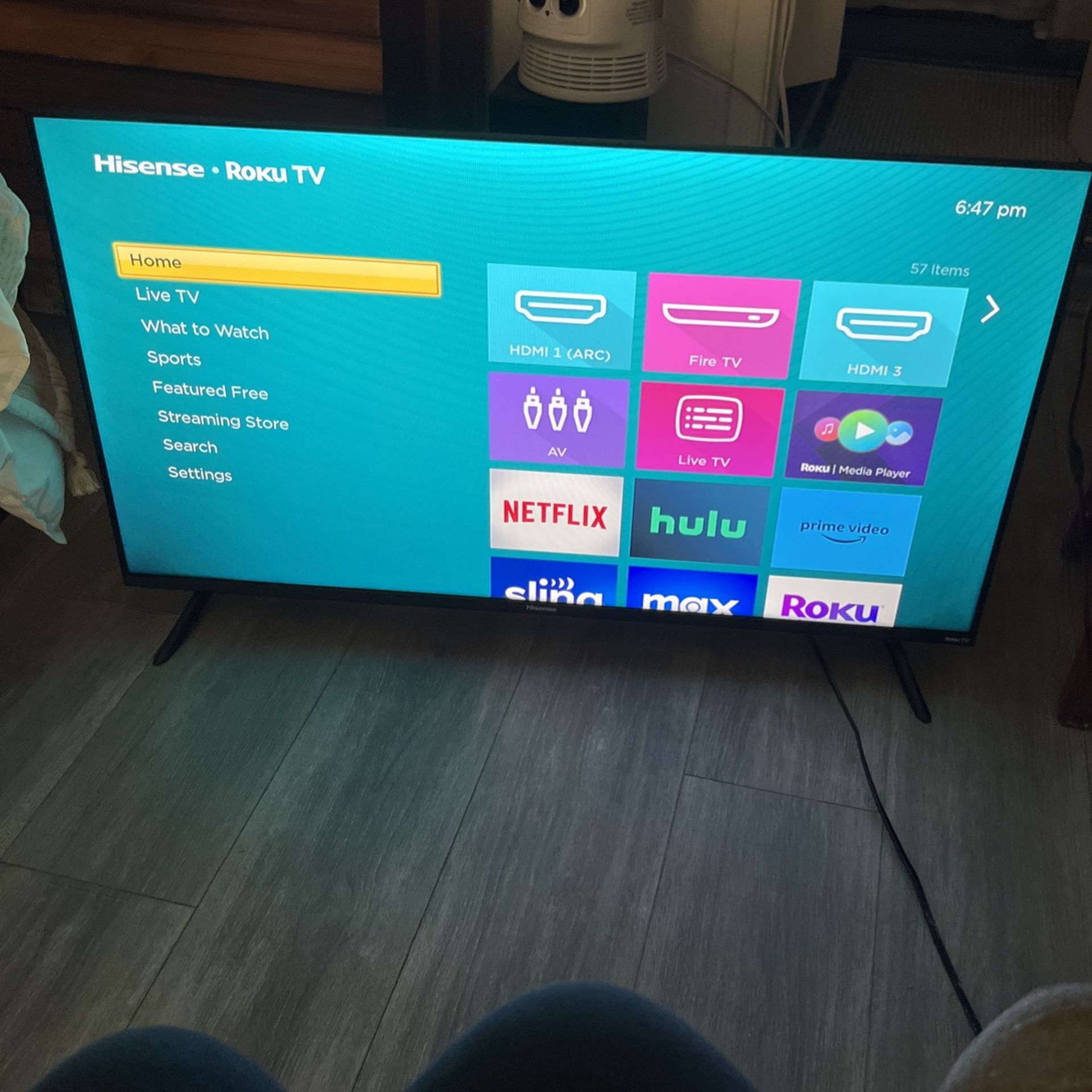 Hisense Roku Tv for Sale in Las Vegas, NV - OfferUp