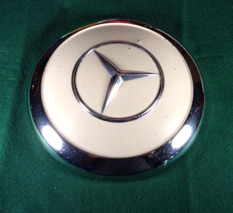 Mercedes Benz hubcap 190SL - Center Hub Cap From 1969 190 SL for Sale ...