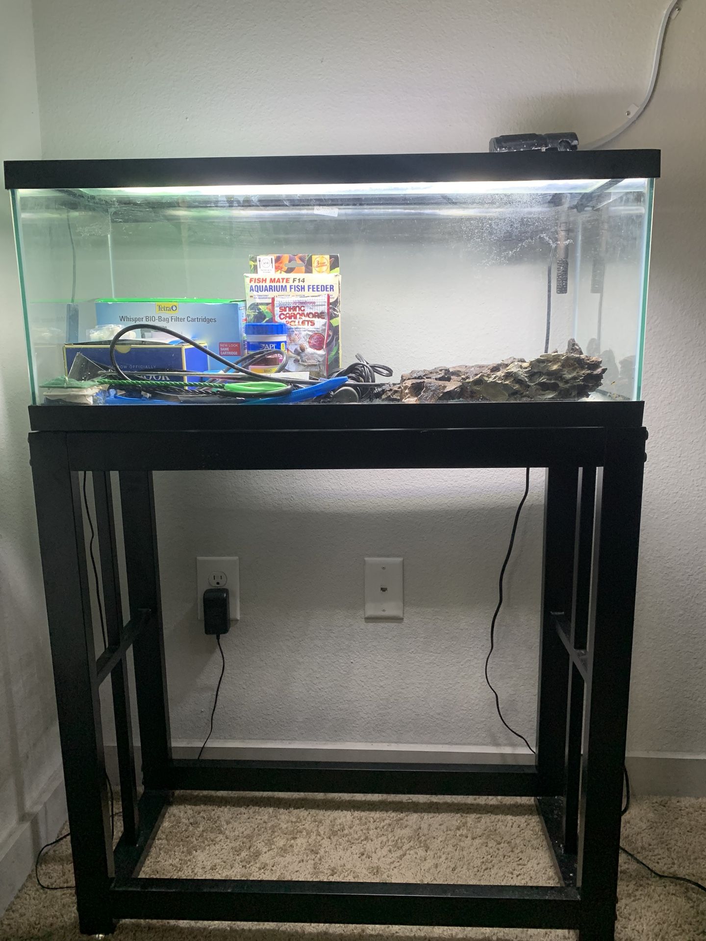 20g long fish tank for Sale in Houston, TX - OfferUp