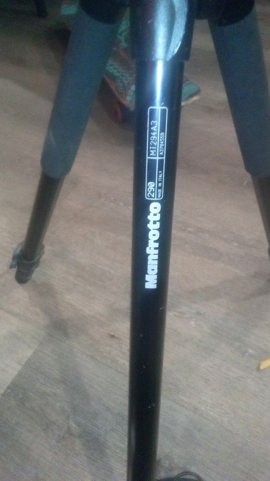 Manfrotto 290 MT294A3 for Sale in Santa Ana, CA - OfferUp