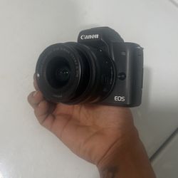 Canon EOS MARK II n GLIDE STICK for Sale in Arrowhed Farm, CA - OfferUp