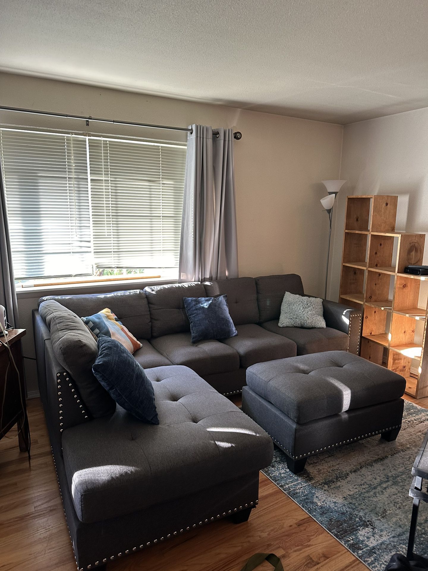 Gently Used Versatile Couch for Sale in Auburn, WA - OfferUp