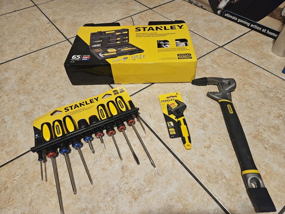 Up for sale is a complete Stanley Homeowner's kit, control grip ...