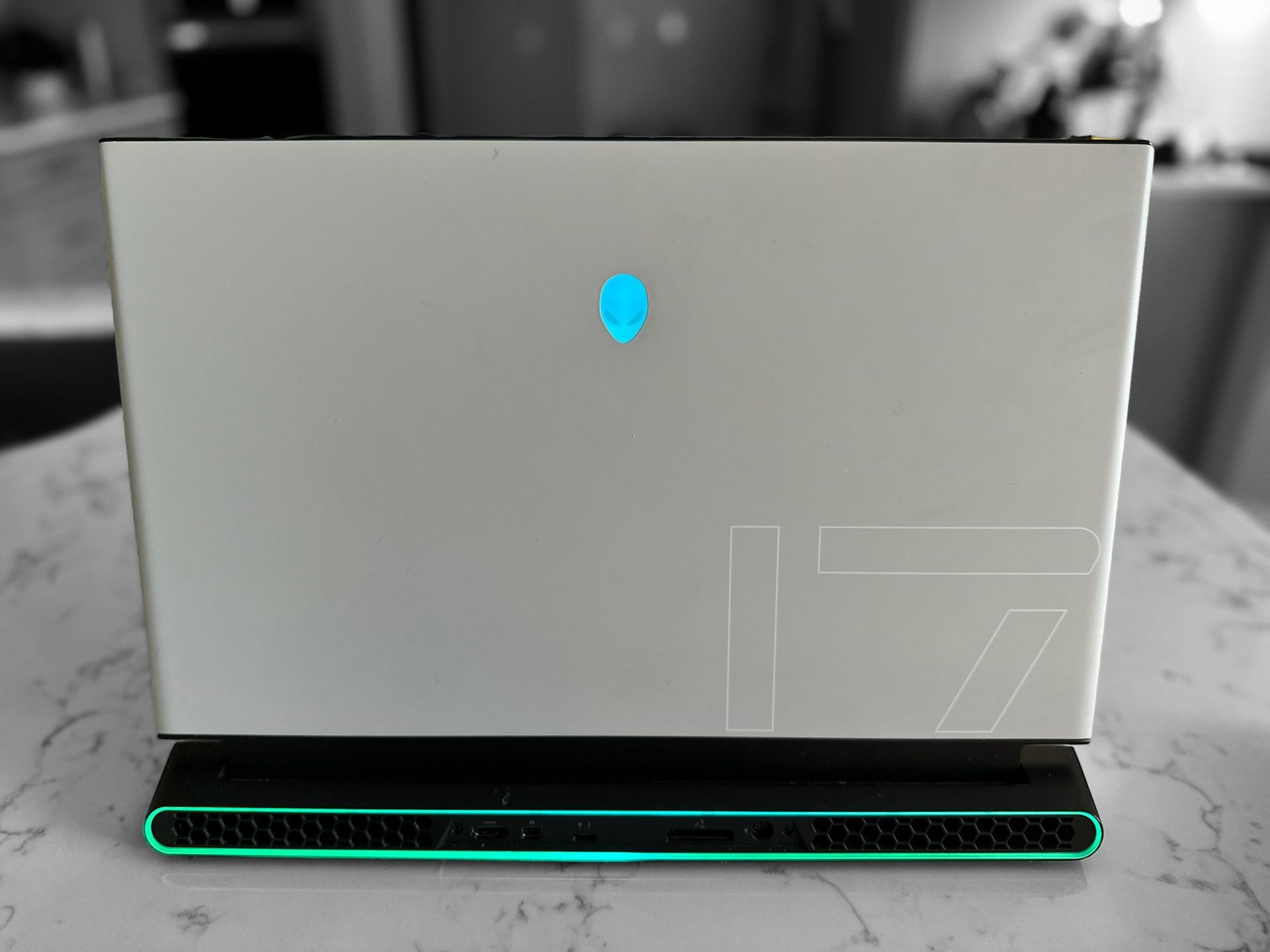 Alienware M17 R3 16gb Ram, 1tb Storage Intel i7 10th gen. NVIDIA Gforce ...