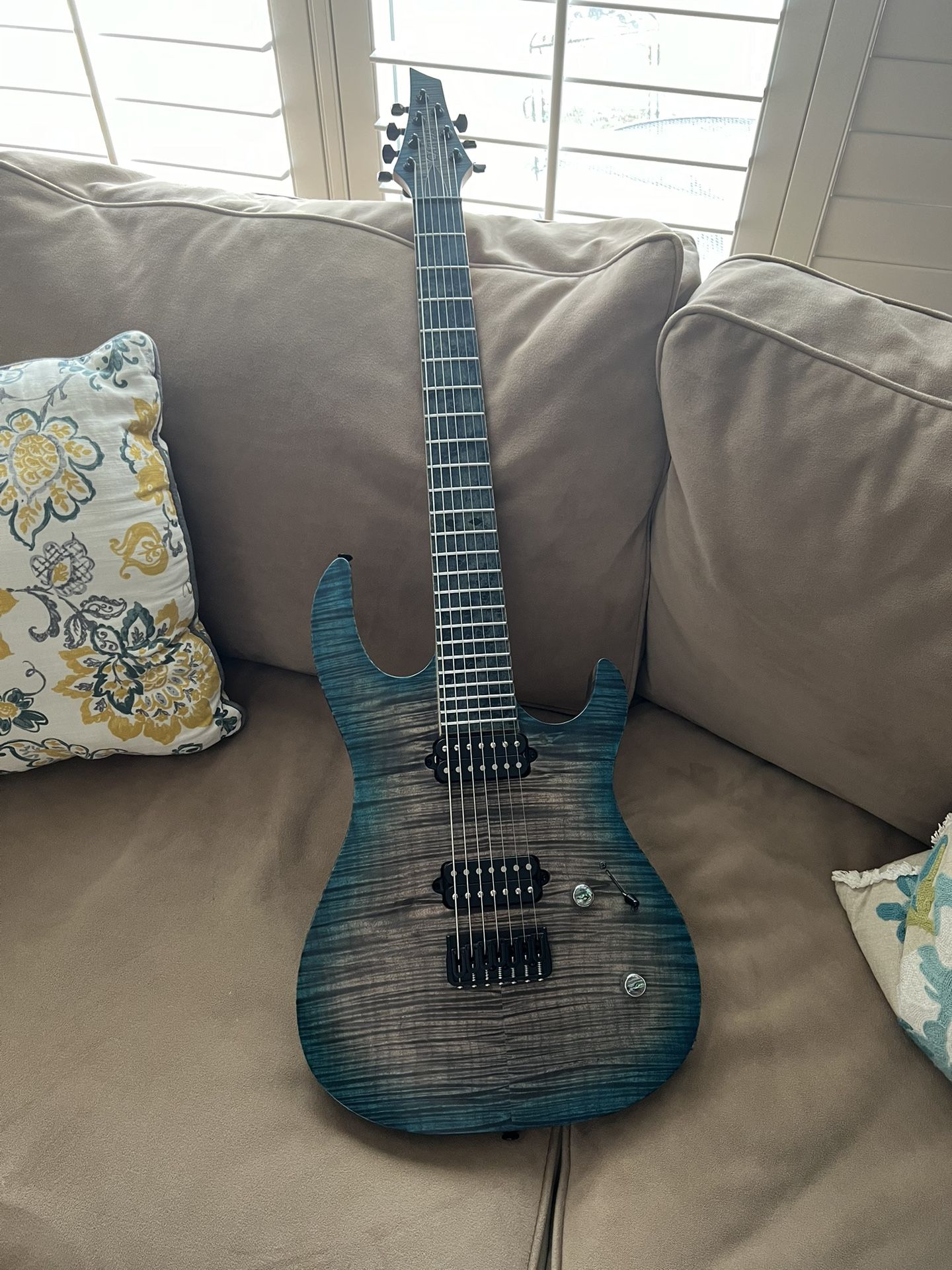 Carvin DC7X 2014 - Aqua Caliburst GP Run #11/50 for Sale in Brea, CA ...