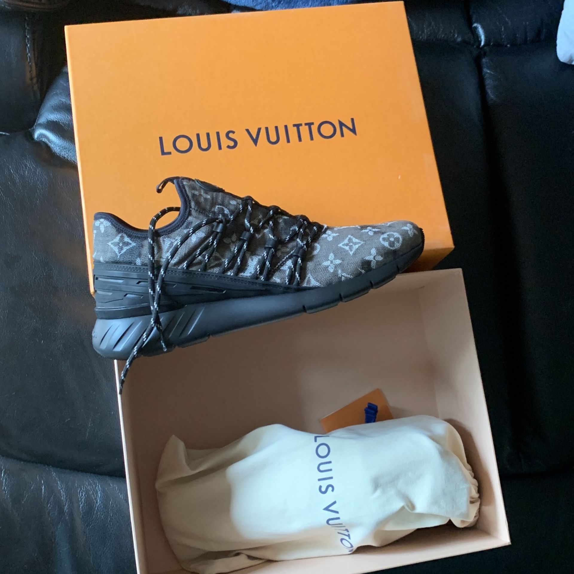 Louis Vuitton Runners for Sale in Queens, NY - OfferUp