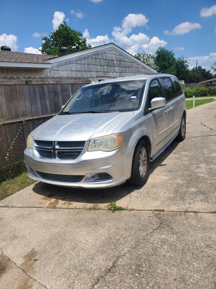 2012 Dodge Caravan for Sale in Houston, TX - OfferUp