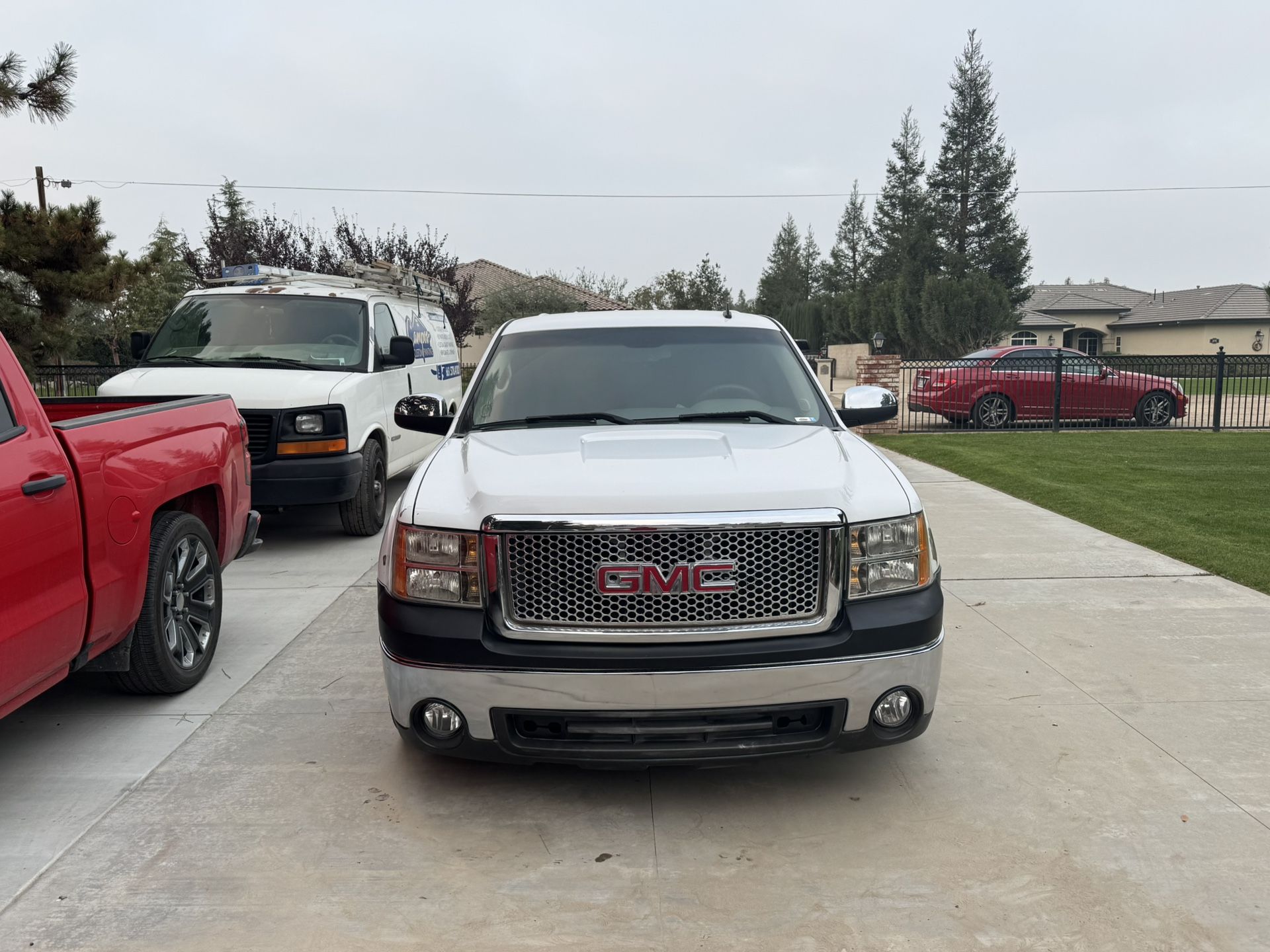 2009 GMC Sierra for Sale in Bakersfield, CA - OfferUp