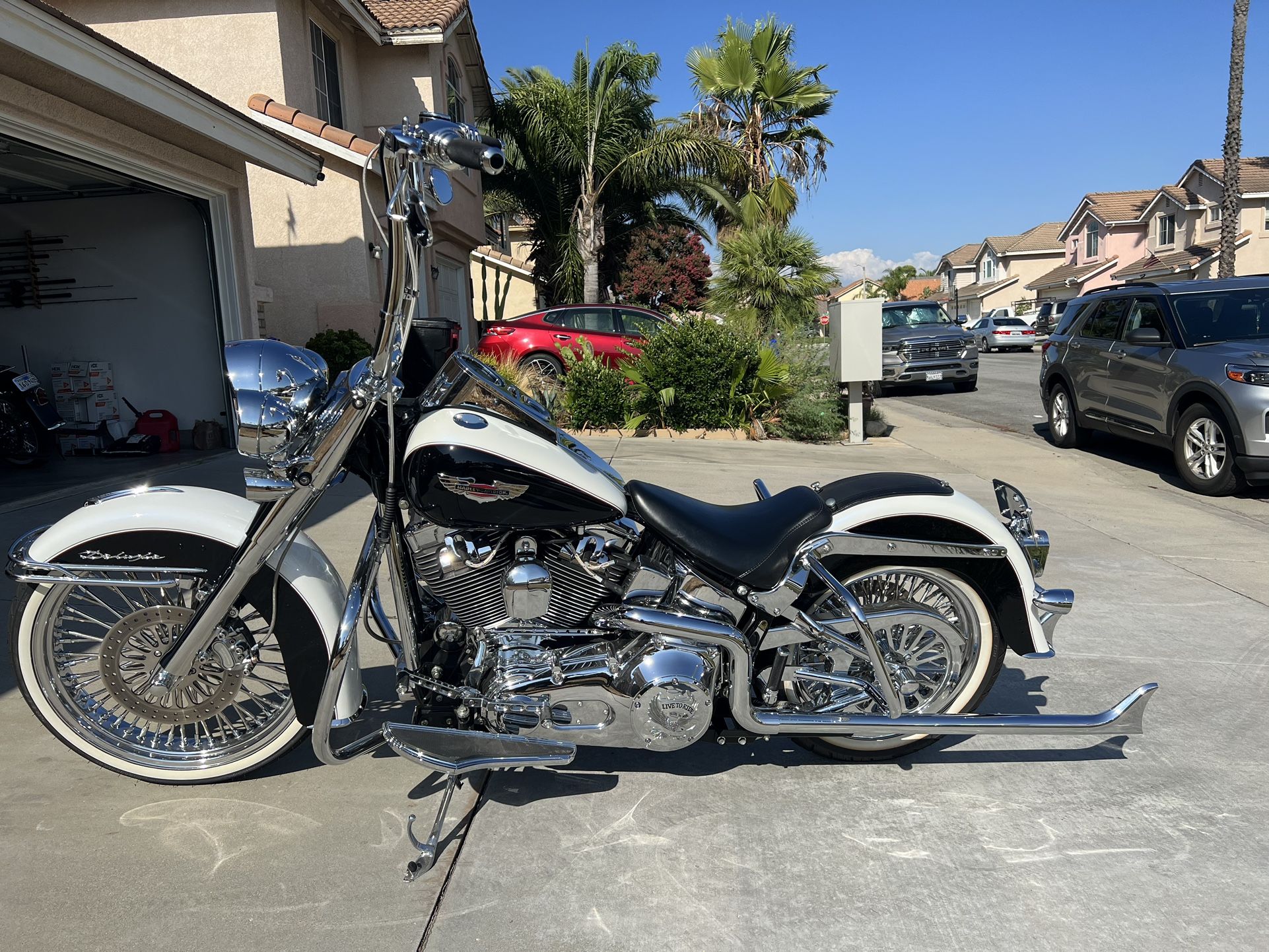 2005 Harley-Davidson Softail Deluxe FLSTNI for Sale in Fontana, CA - OfferUp