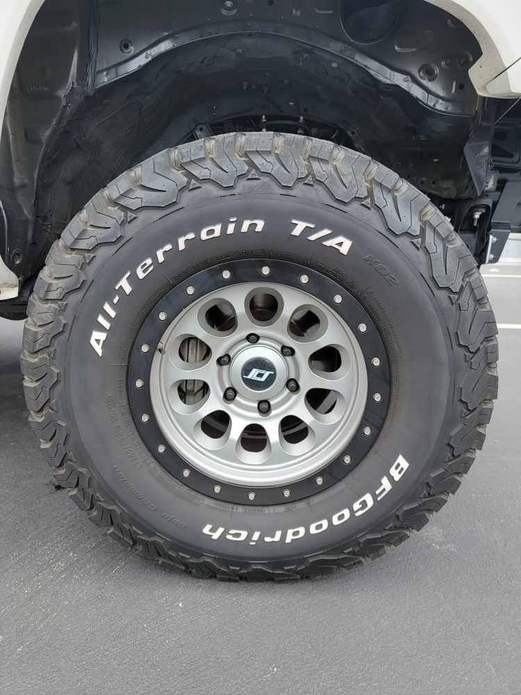 Stealth Custom Series Ray10 16" With 33" Ko2 for Sale in Escondido, CA ...