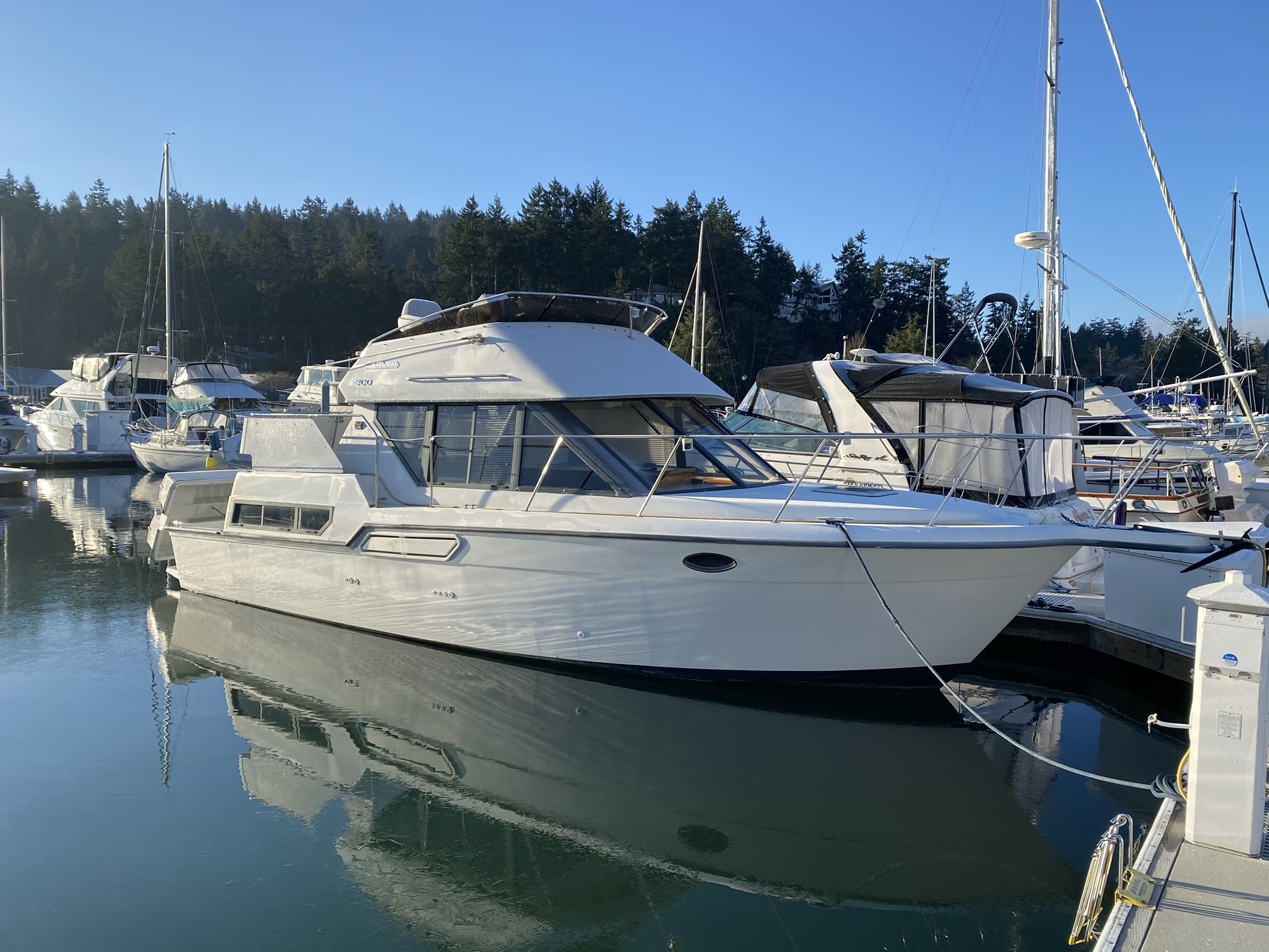 1994 Carver 300 Aft Cabin for Sale in Mount Vernon, WA - OfferUp