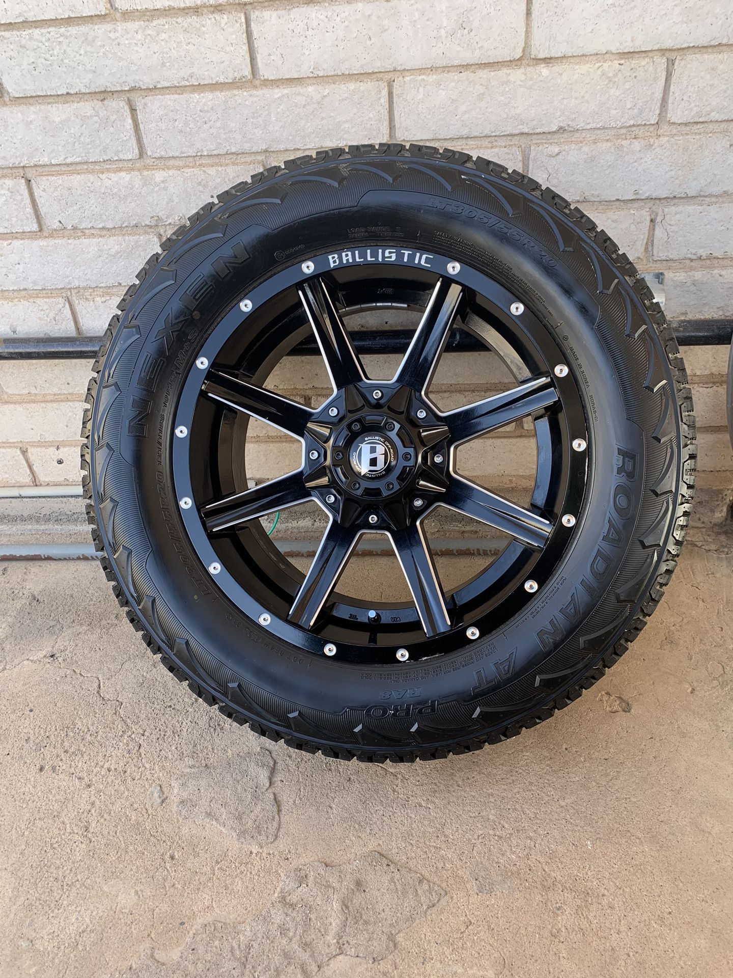 Rines UNIVERSALES 20” Con Sus Llantas for Sale in El Paso, TX - OfferUp