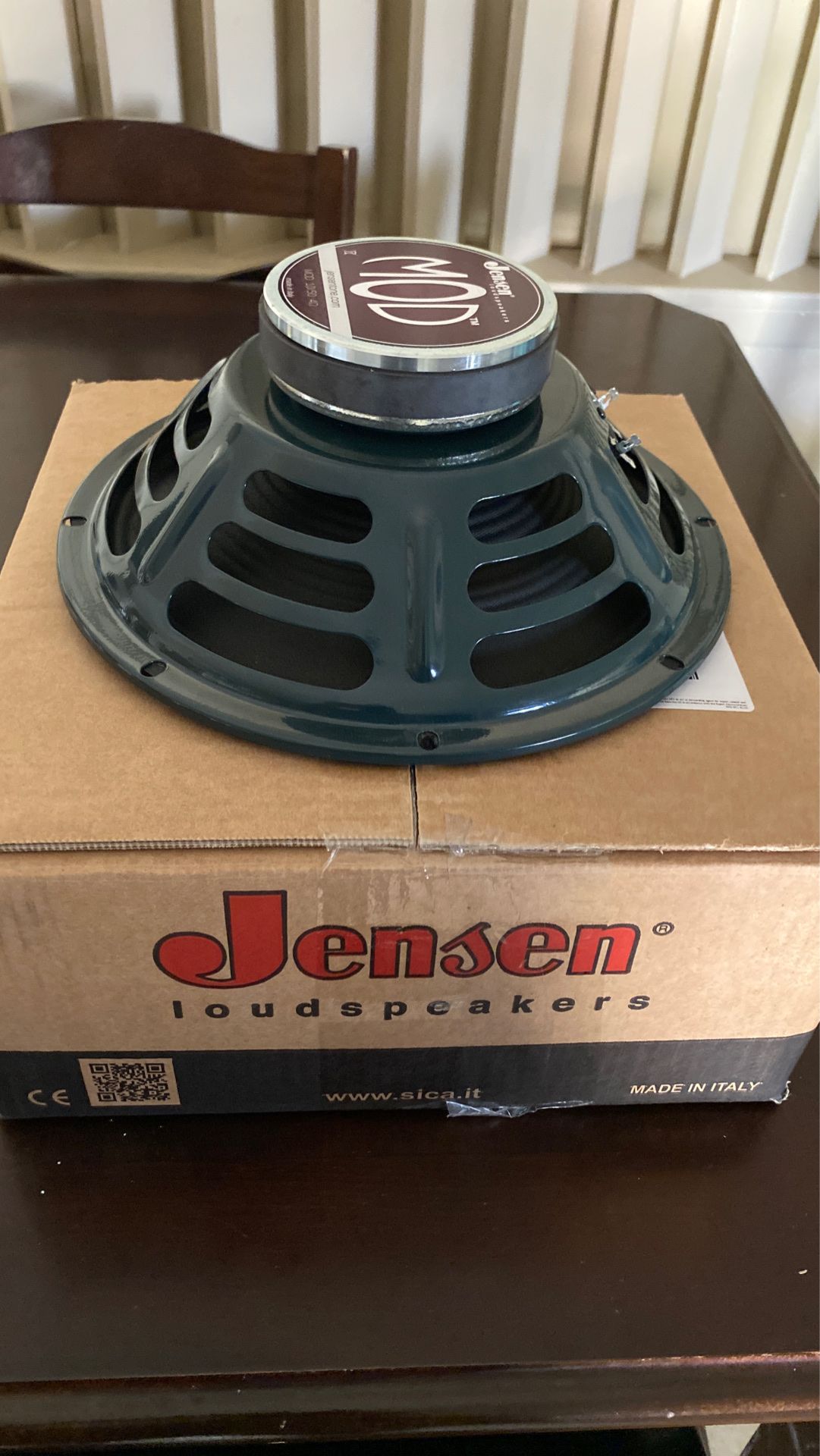 Brand new 10’ inch Jensen speaker 50 watts for Sale in El Paso, TX ...
