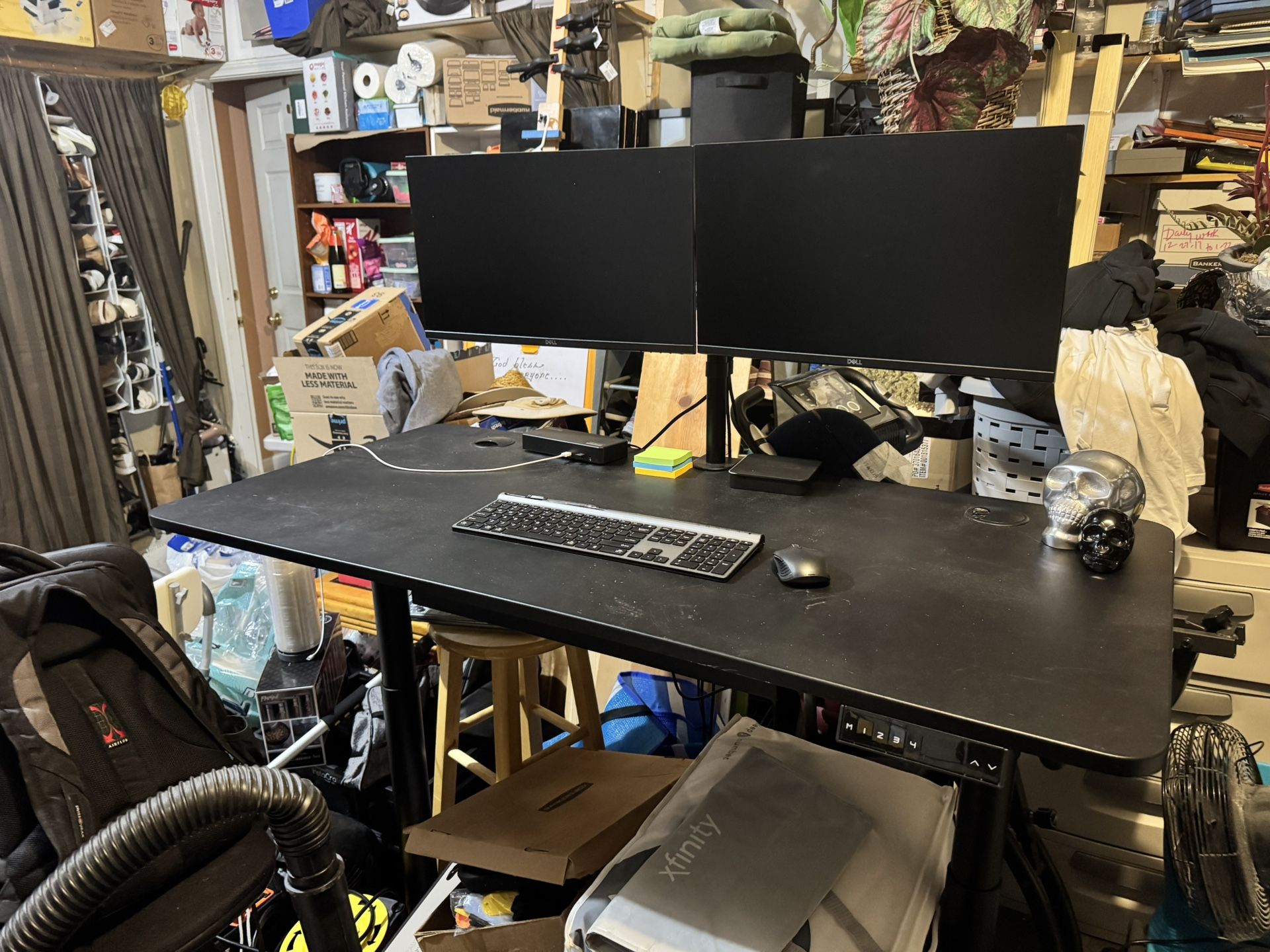 ApexDesk Vortex M Series Height Adjustable Desk for Sale in Vallejo, CA ...
