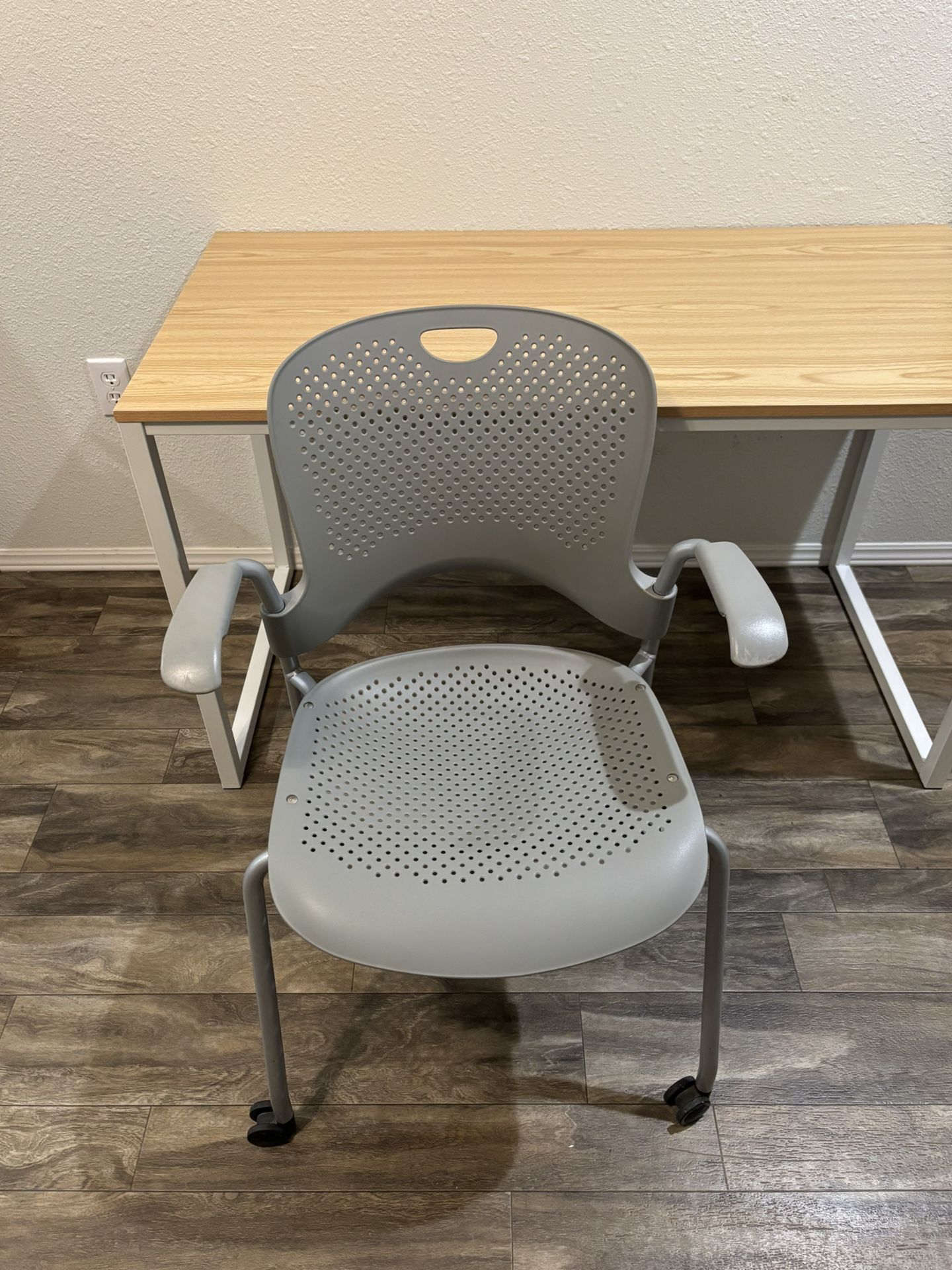 Herman Miller Caper Desk Chair for Sale in Santa Barbara, CA - OfferUp