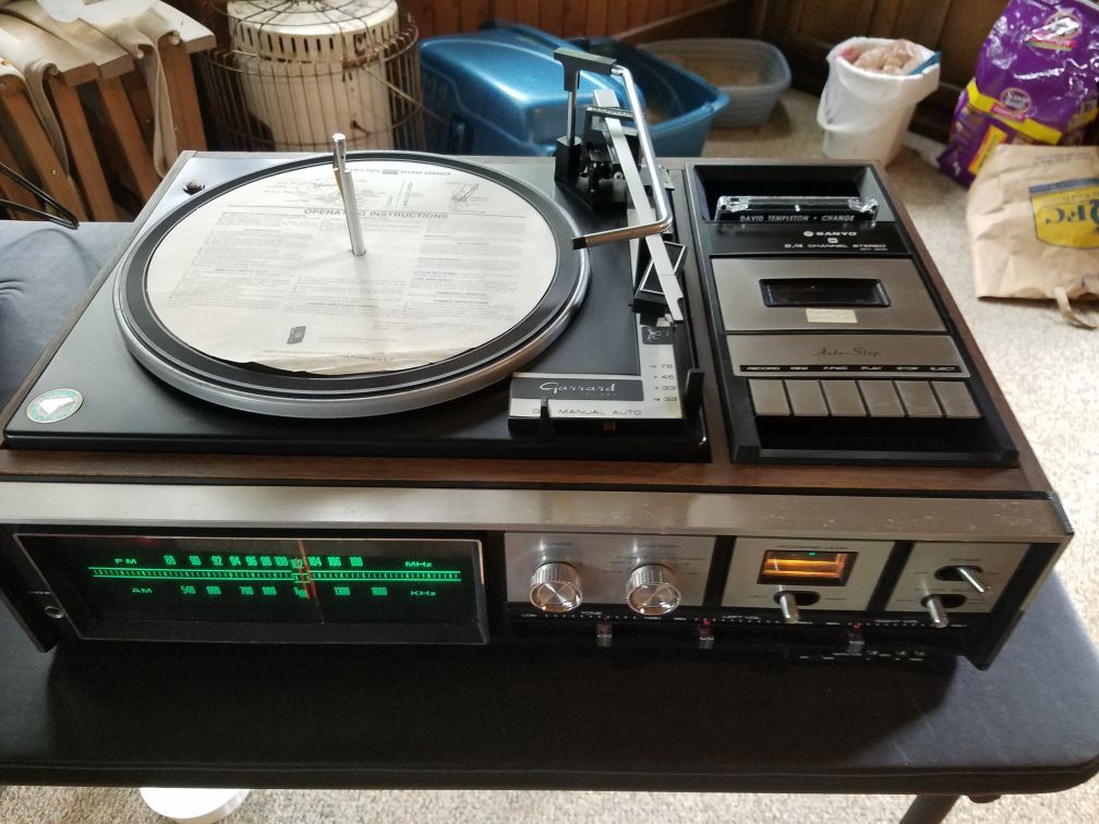 Vintage Sanyo 2/4 Channel Stereo Receiver with Garrard 6300 Turntable ...
