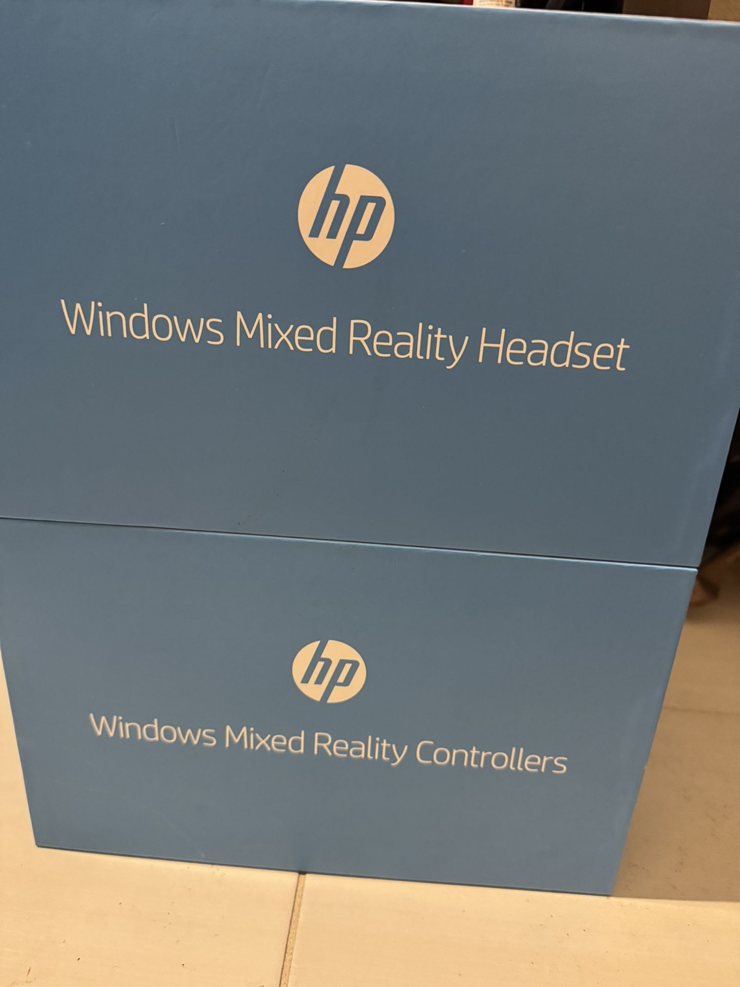 HP VR Headset and Controllers for Sale in Miami, FL - OfferUp