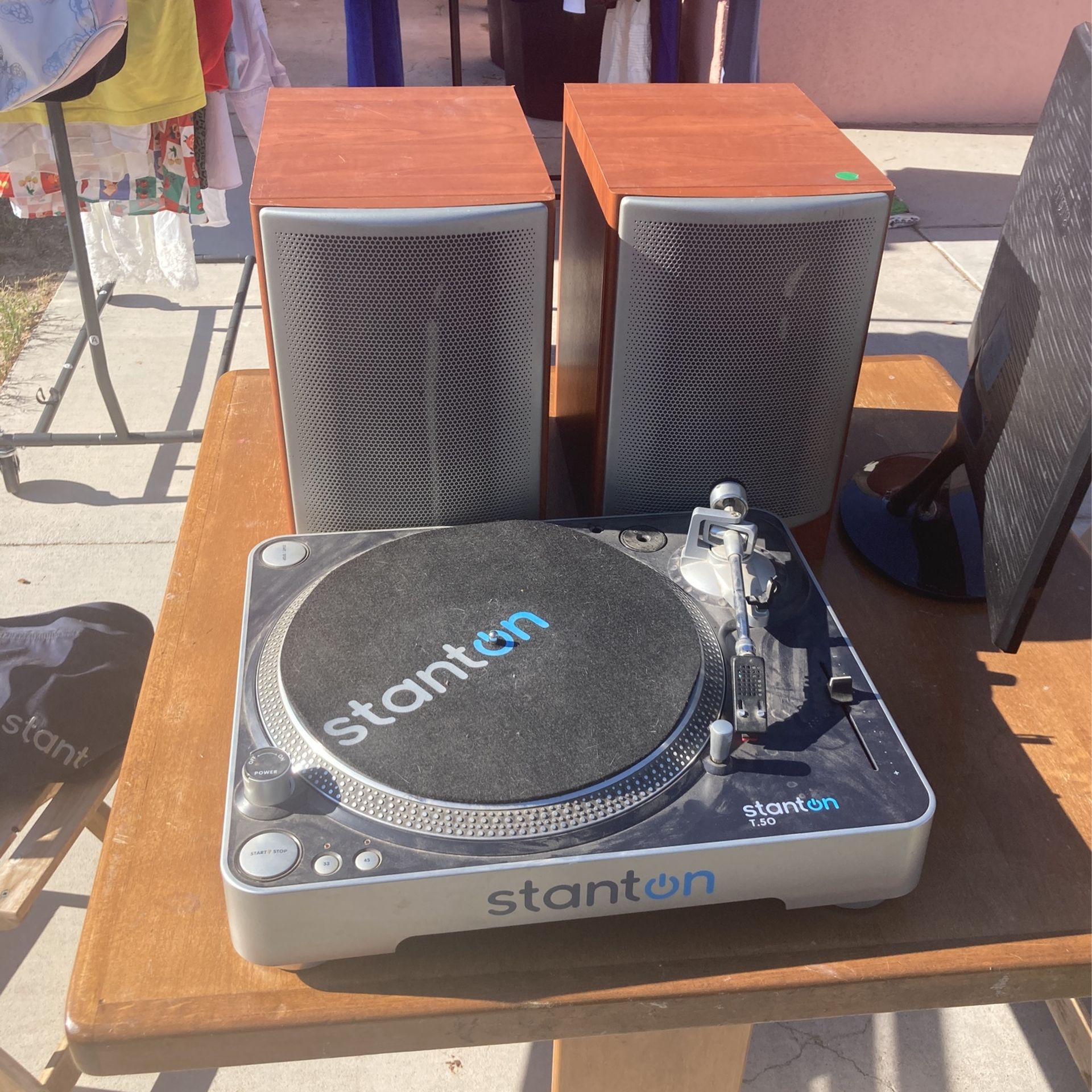 Stanton Brand Record Player With Speakers for Sale in Las Vegas, NV ...