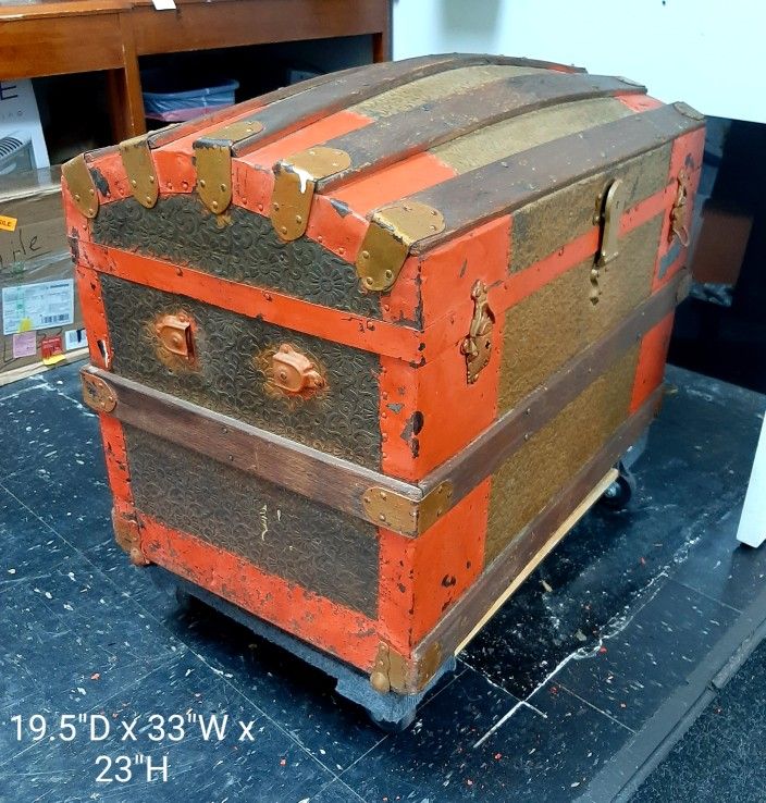 Camelback Antique Trunk Parts