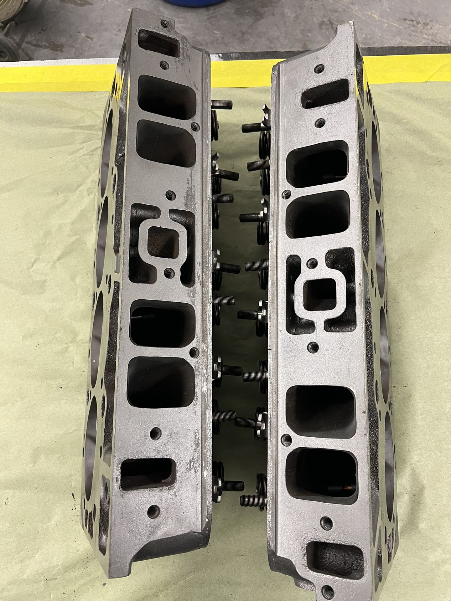 Fresh Big Block Chevy BBC Heads 990 Square Rectangle Port New Roller ...