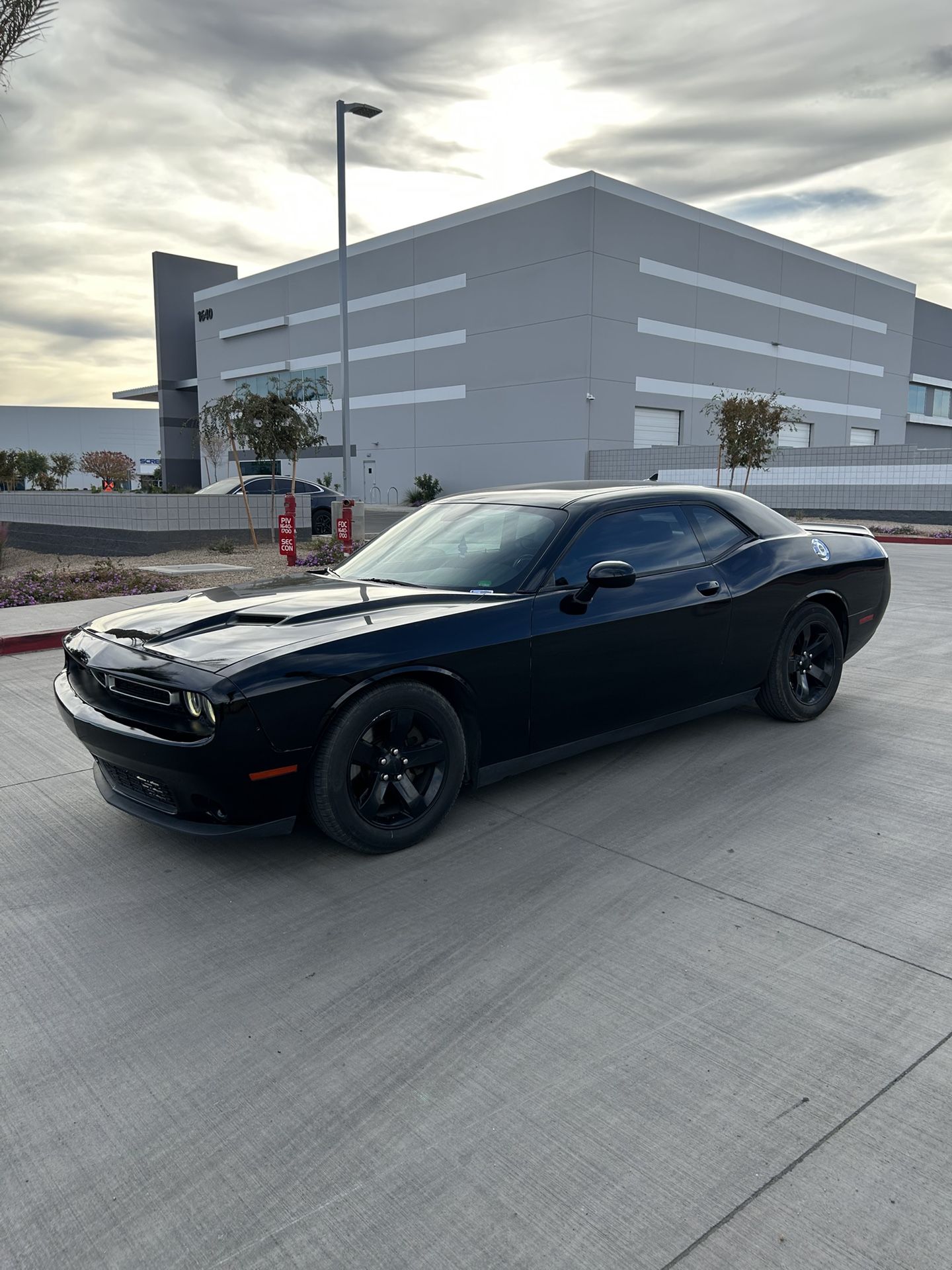 2015 Dodge Challenger for Sale in Chandler, AZ - OfferUp