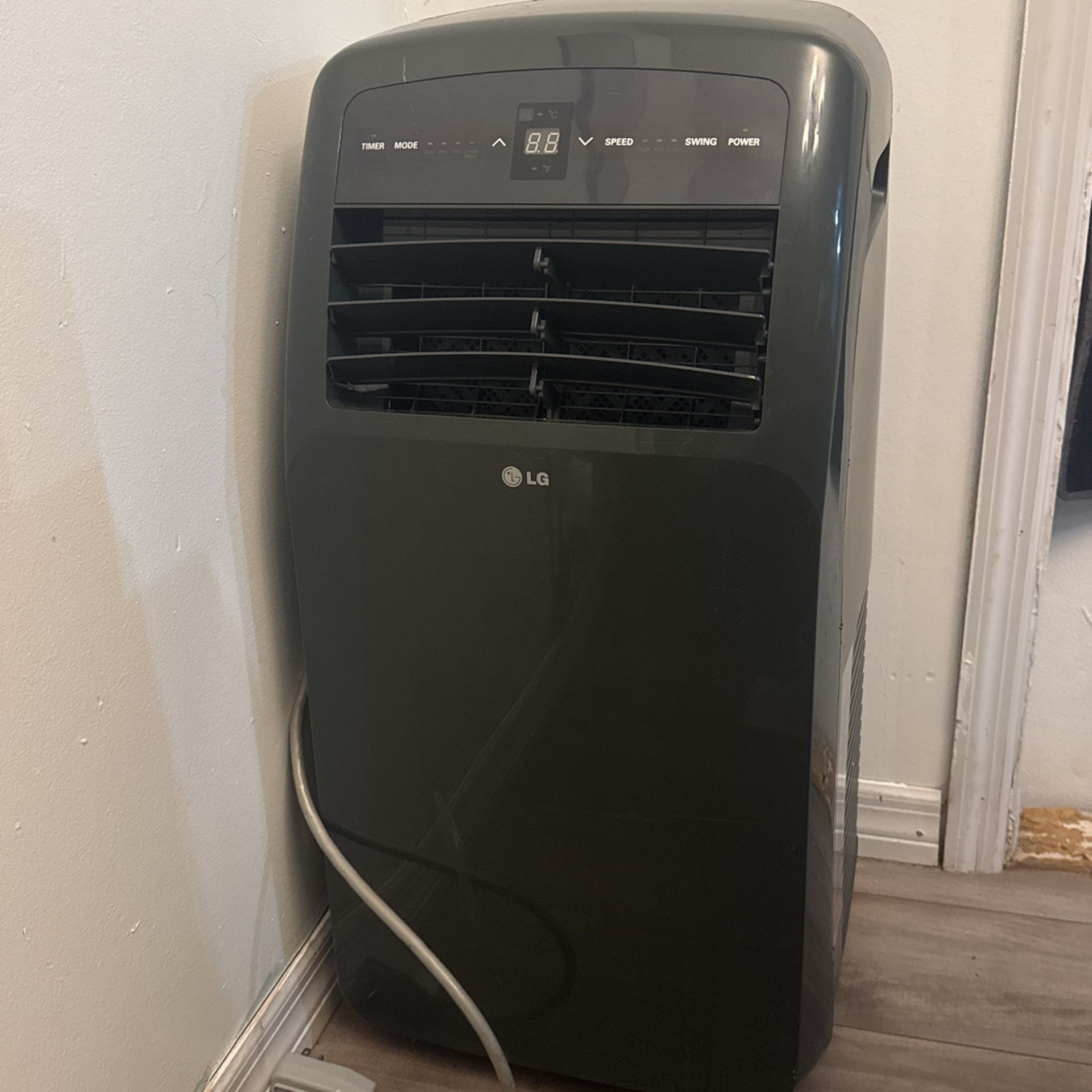 LG Portable AC With Swing Setting for Sale in Lakeland, FL - OfferUp