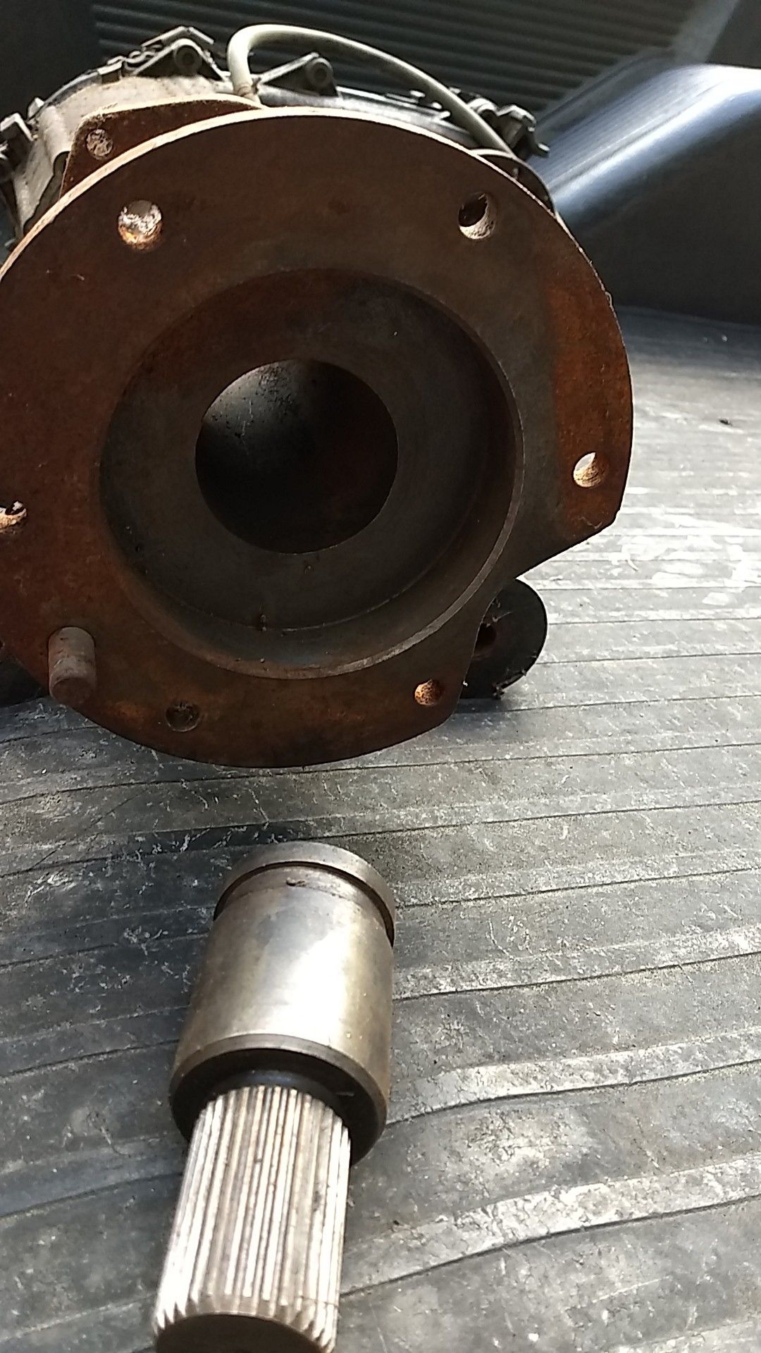 Pathfinder 4x4 conversion van Th350 transmission to Np205 transfer case ...