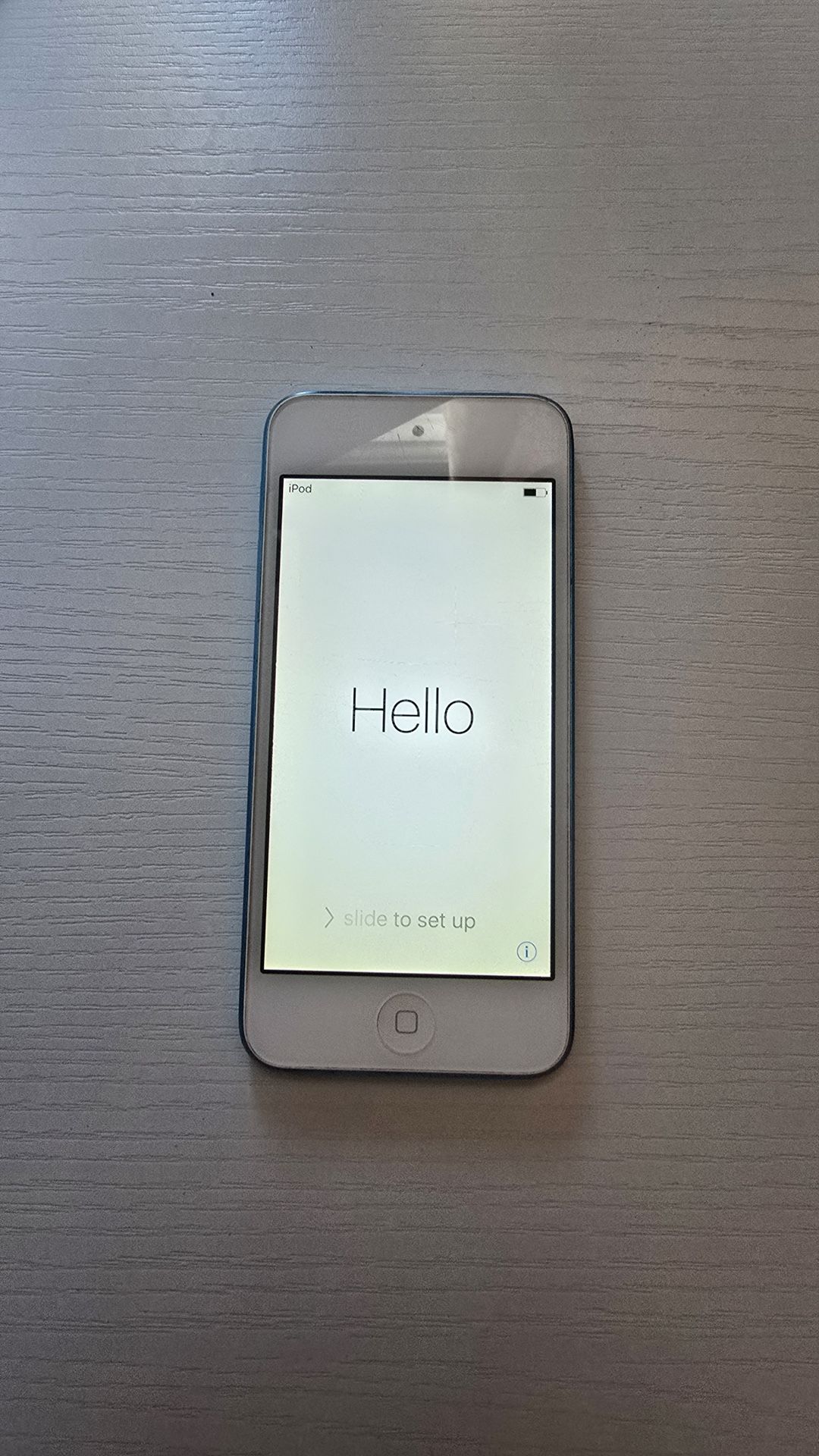 iPod Touch 5th Gen 32gb Blue for Sale in Tujunga, CA - OfferUp