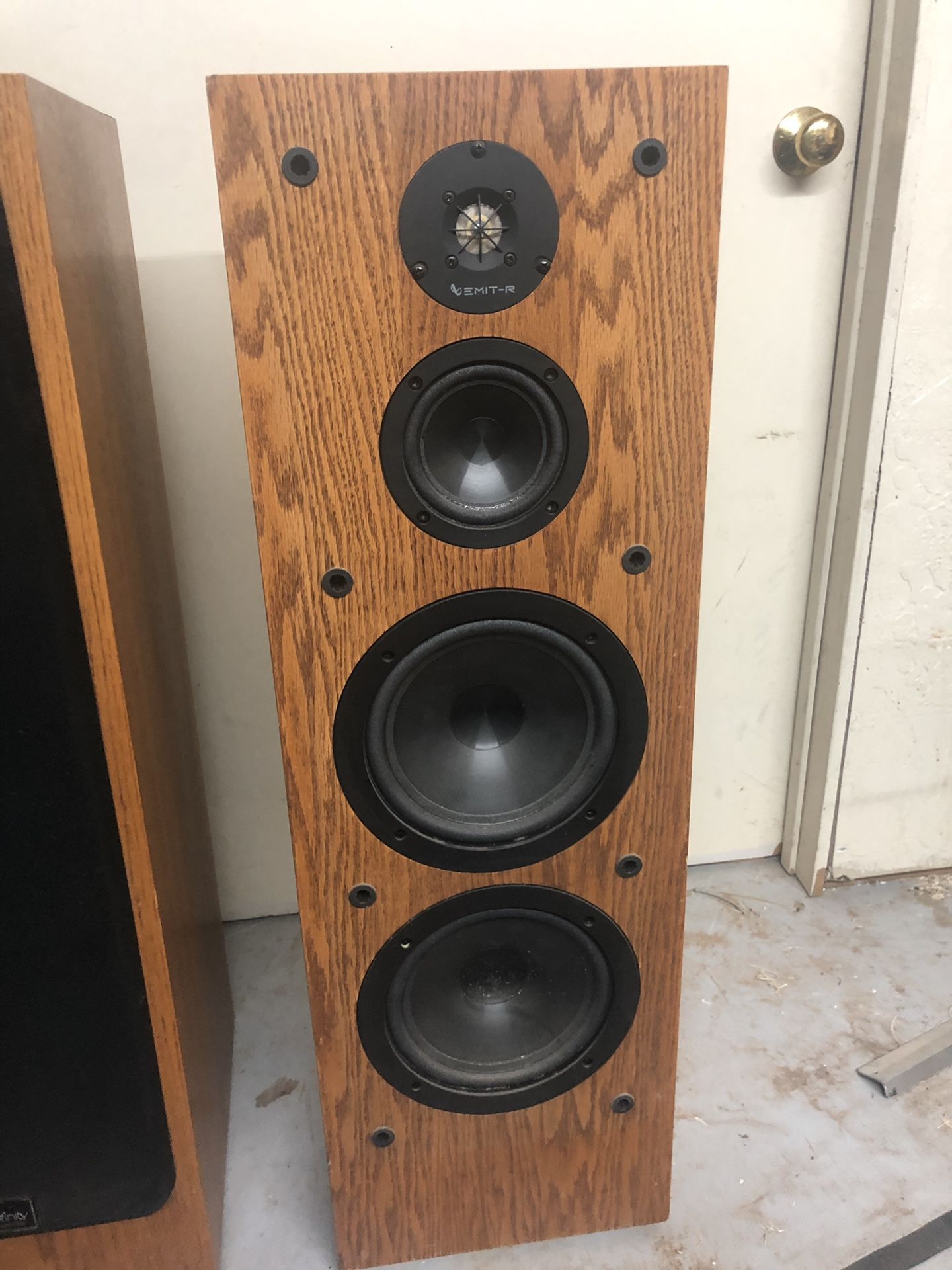Infinity Crescendo CS 3007 Tower Speakers for Sale in Glendale, AZ ...