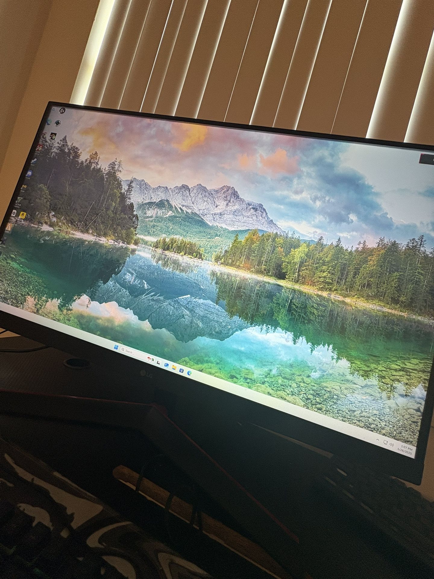 LG Monitor 165 hz for Sale in Lancaster, CA - OfferUp