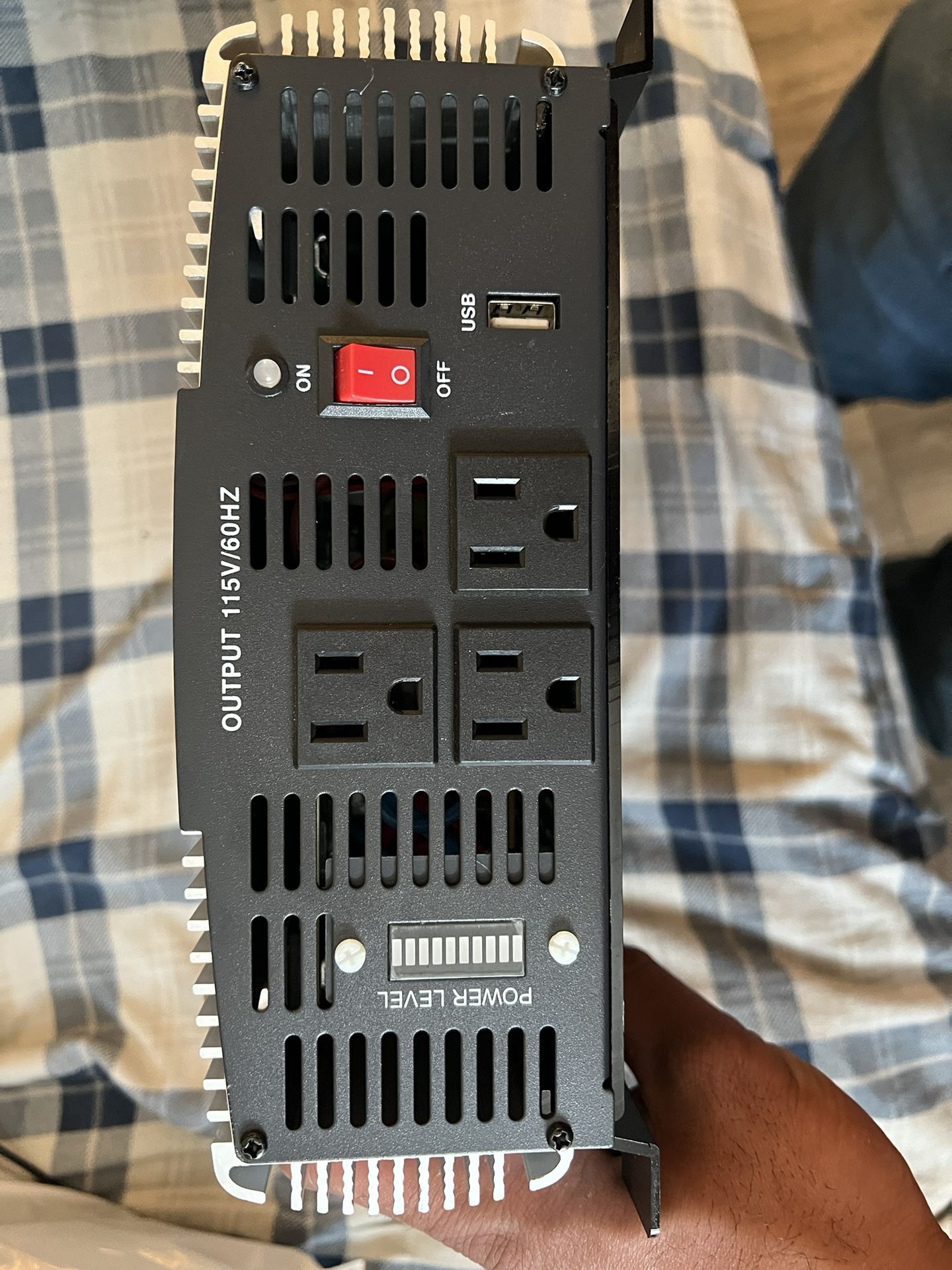 2000 Watt Power Inverter for Sale in Manteca, CA - OfferUp