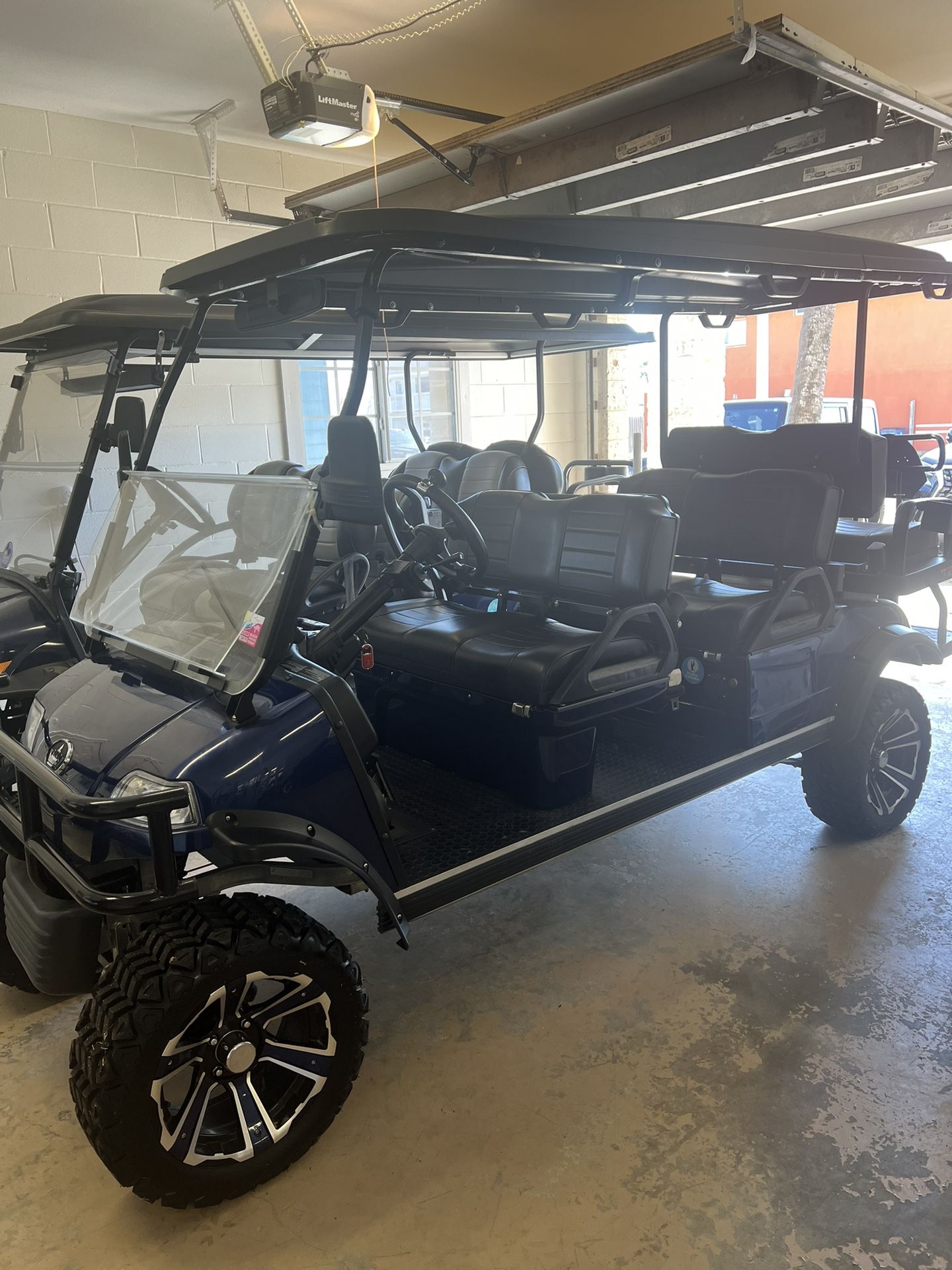2023 Evolution Electric Golf Cart 6 Seater for Sale in Boerne, TX - OfferUp