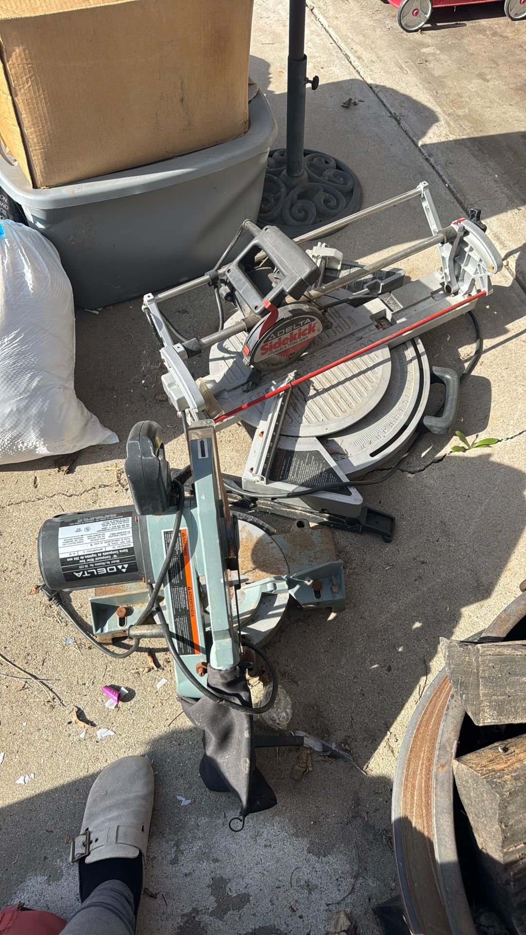 Delta, sidekick frame and trim saw for Sale in Loma Linda, CA - OfferUp