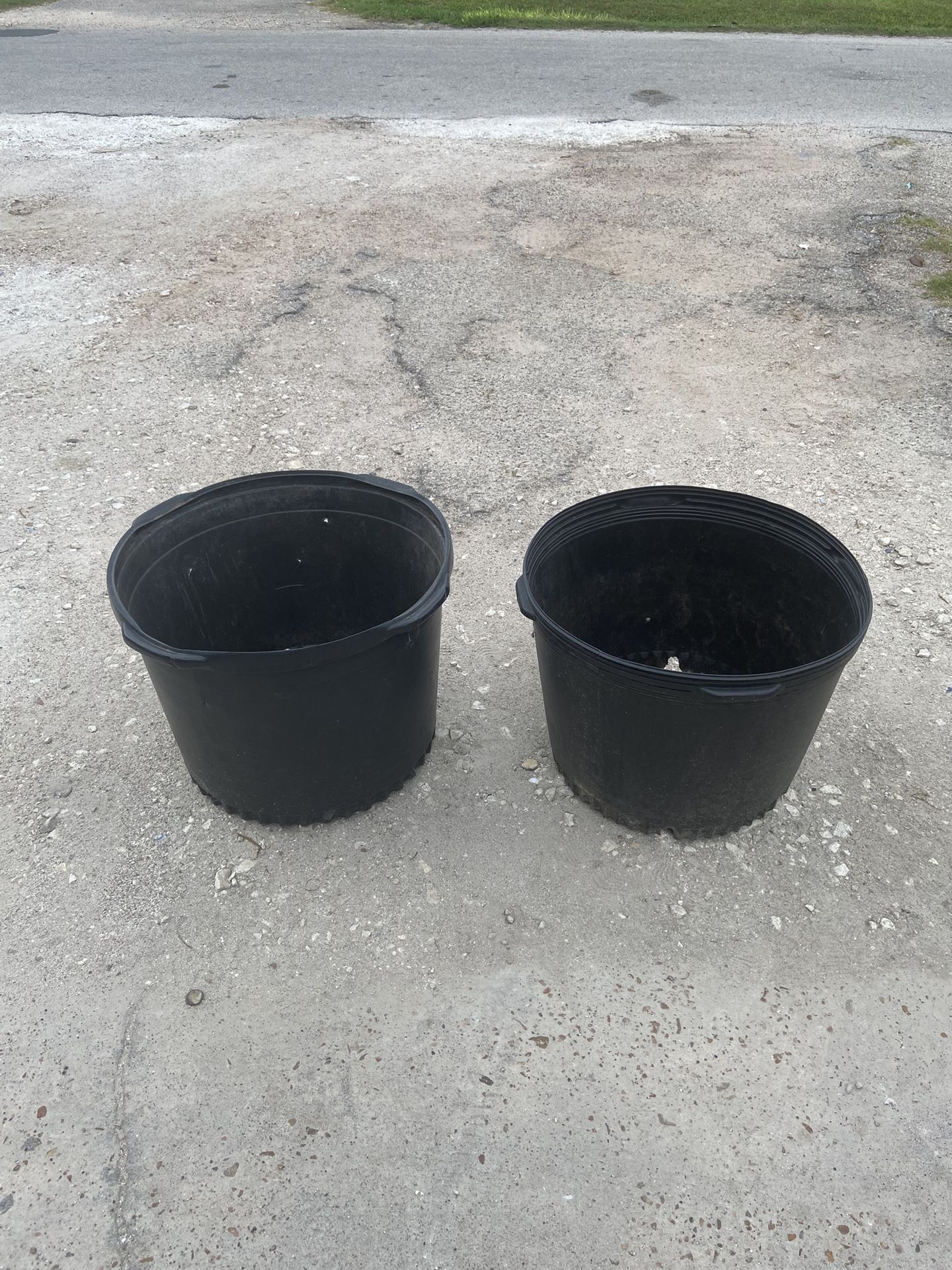 Giant Pot for Sale in Houston, TX - OfferUp