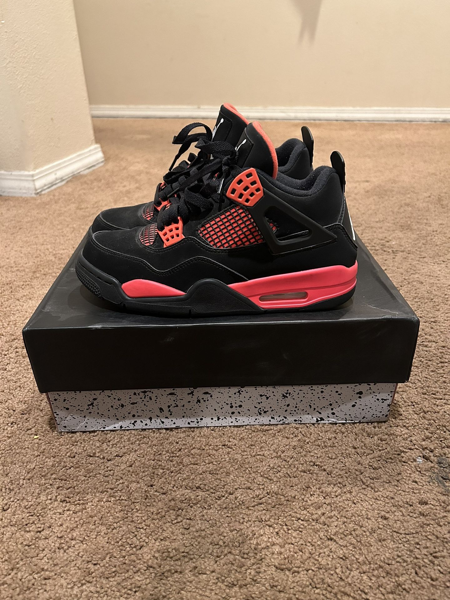 Jordan 4 red thunder for Sale in Lake Elsinore, CA - OfferUp