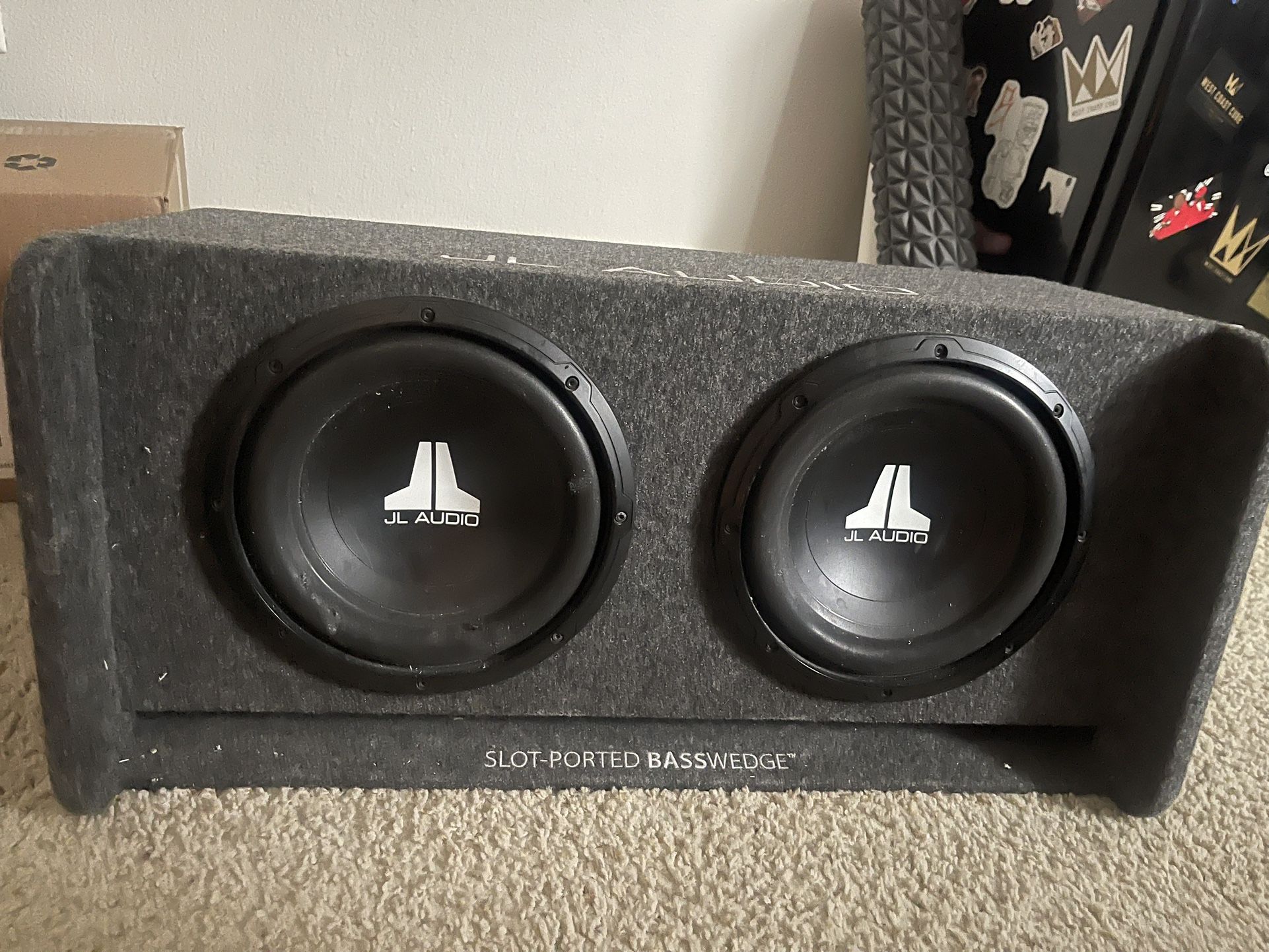 JL Audio, Two 12” Sub Woofers With Subwoofer Box for Sale in Los ...