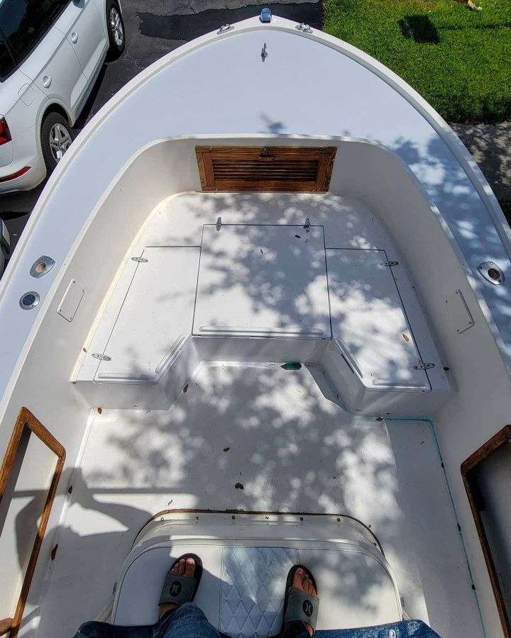 Classic Mako for Sale in Pompano Beach, FL - OfferUp