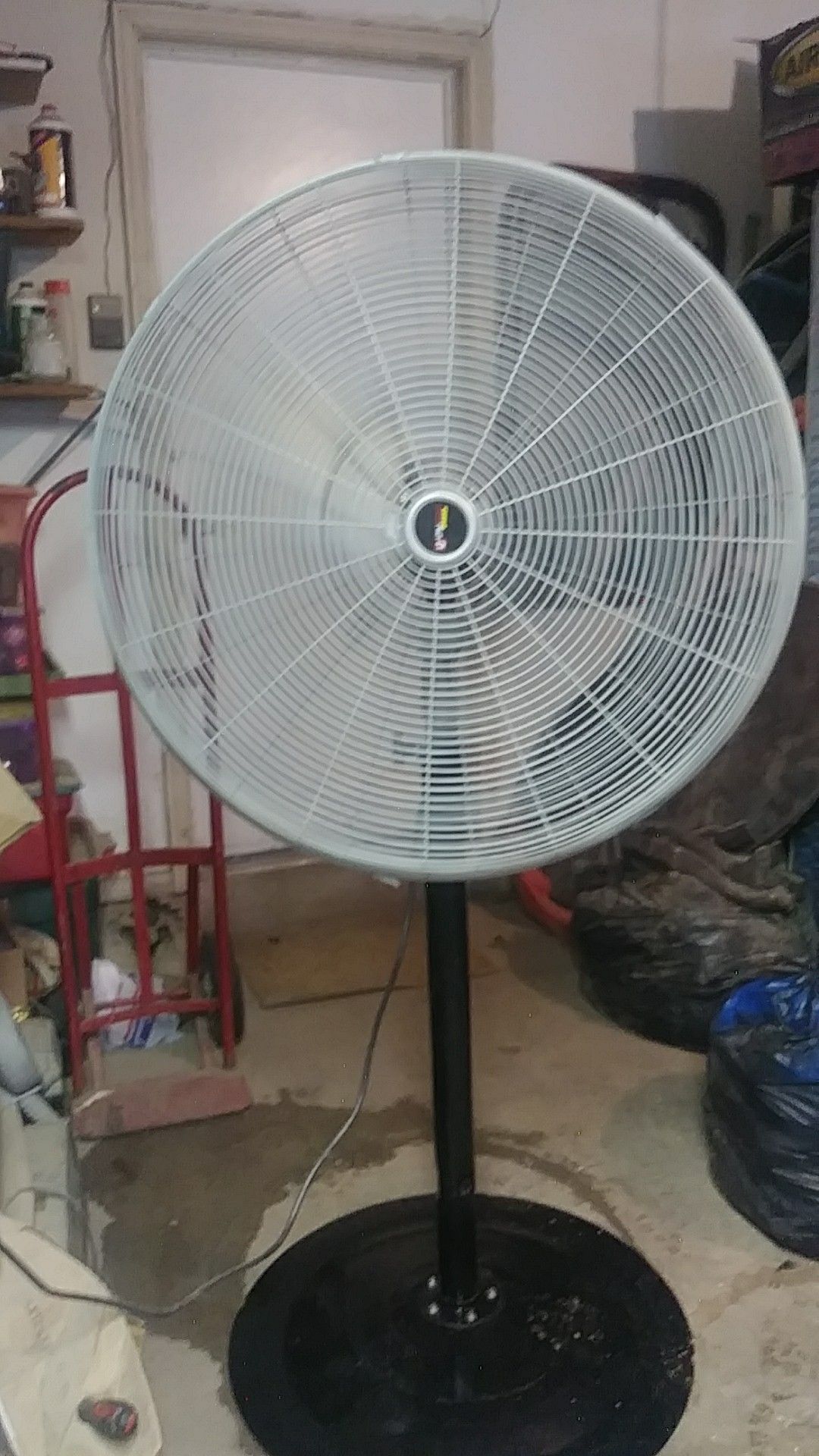 Utilitech Pro Fan for Sale in Carrollton, TX - OfferUp