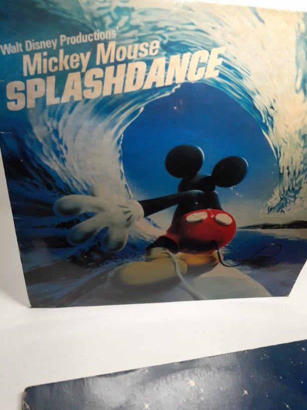 Mickey Mouse Splash Dance