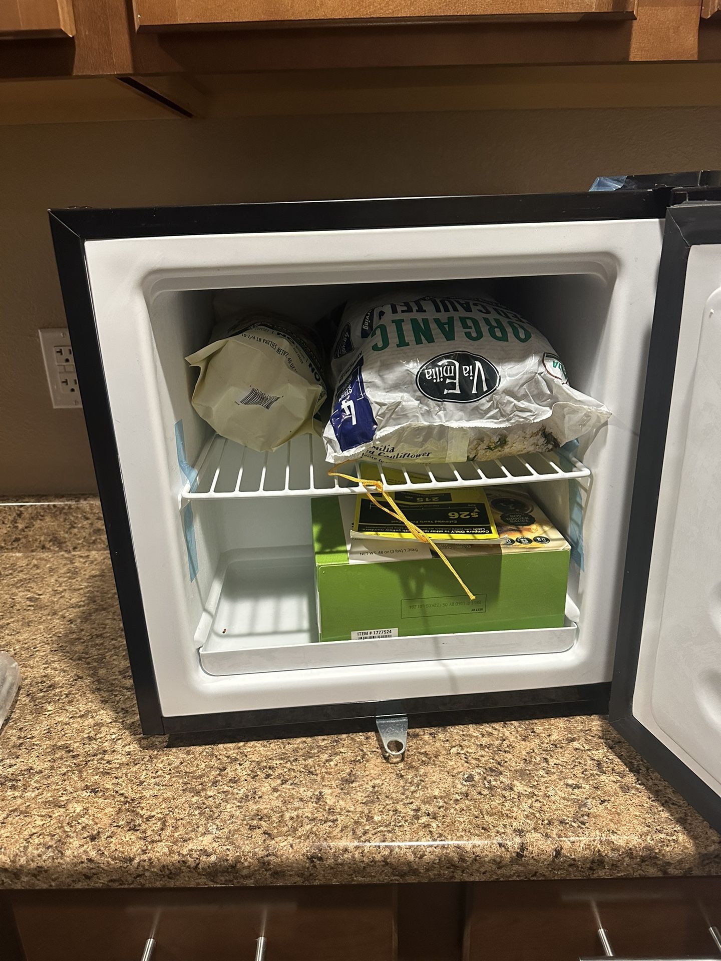 Mini Freezer Whynter for Sale in Las Vegas, NV - OfferUp