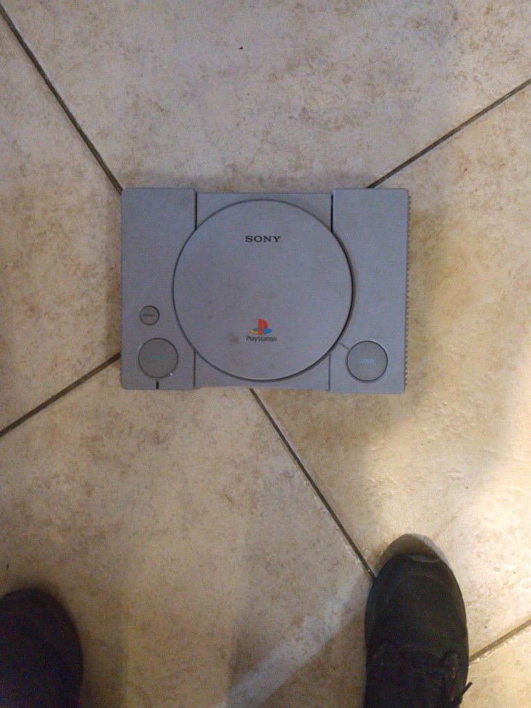 PlayStation 1 for Sale in Glendale, AZ - OfferUp