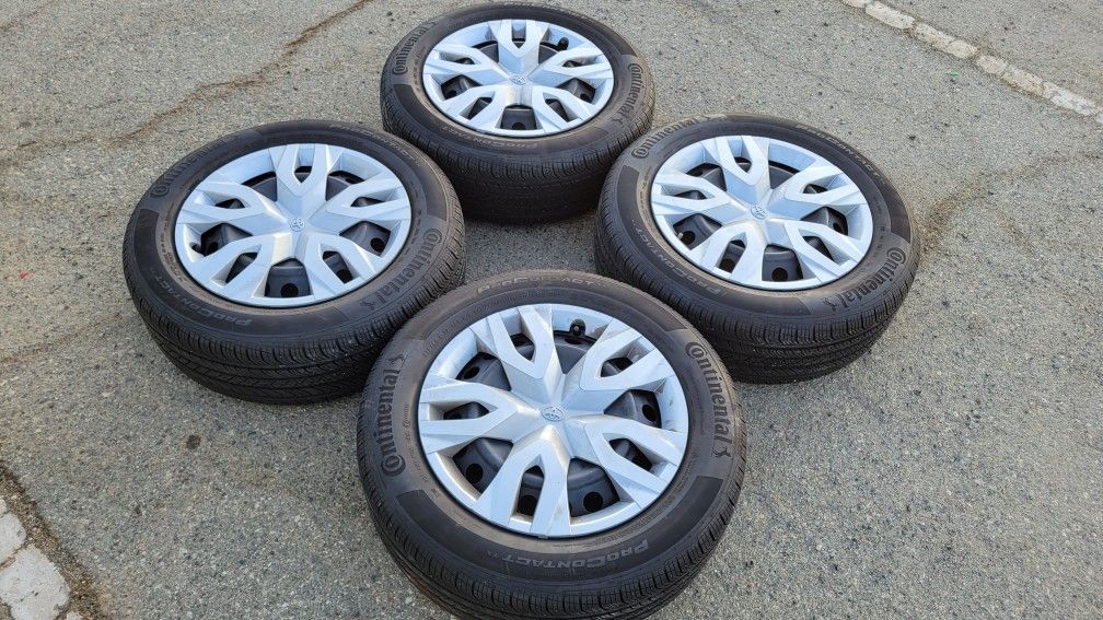 Tpypta Chr Rims And Continental Tires. 215/60/17, Oem Wheels. 5x114.3 ...